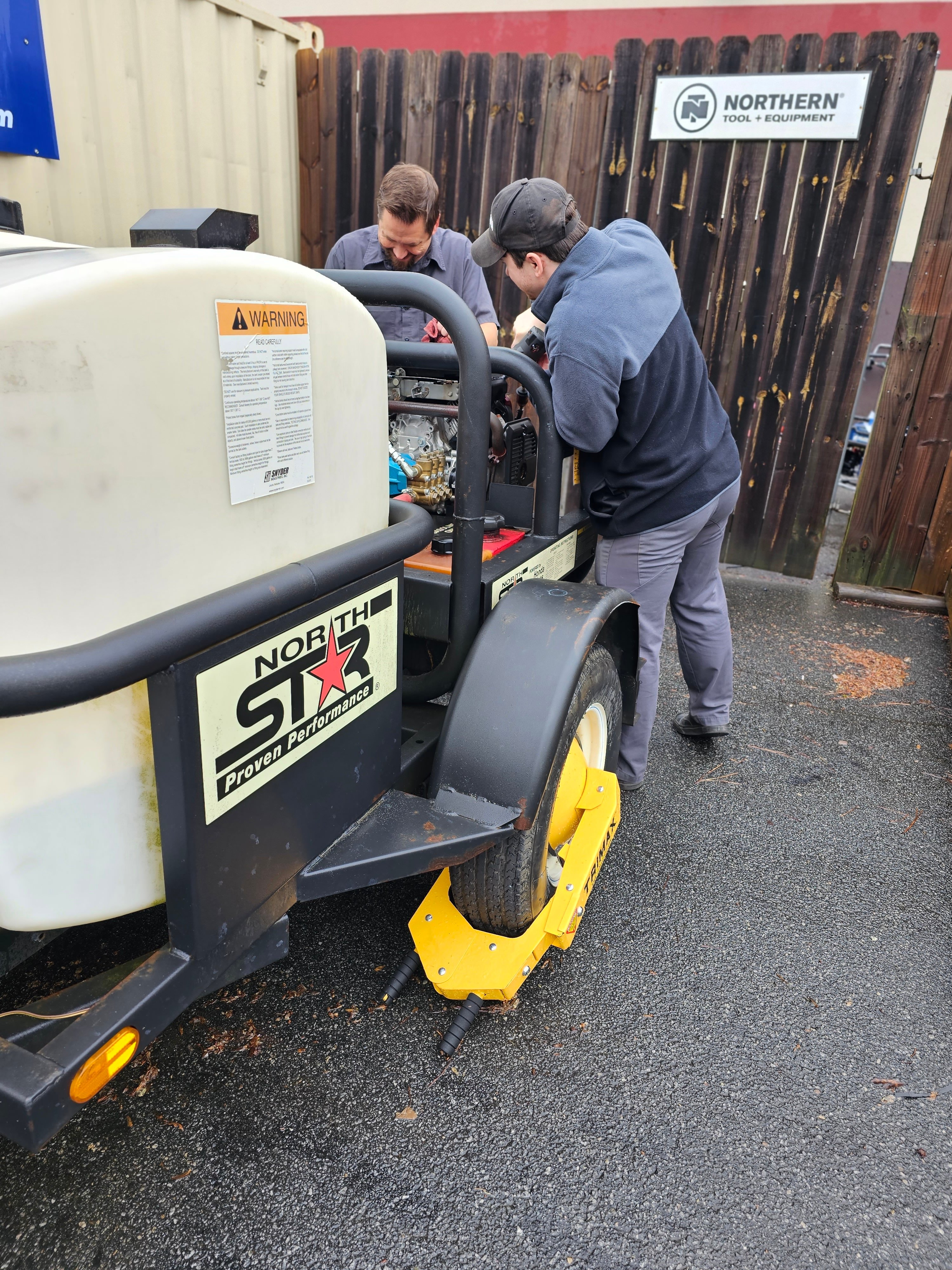 Pressure Washer Repair + Service | Northern Tool