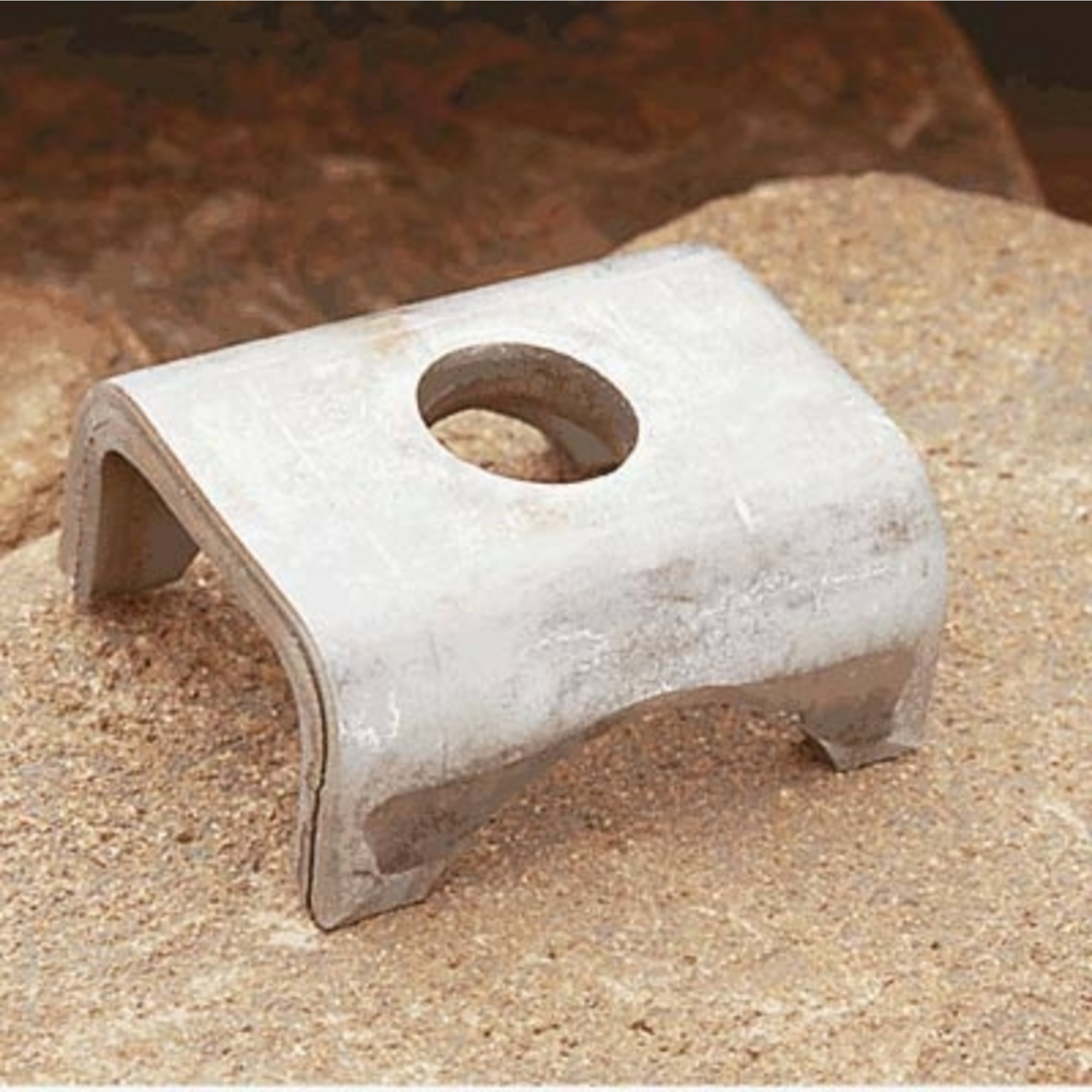 Reliable Spring Seat for Round Axle | Northern Tool
