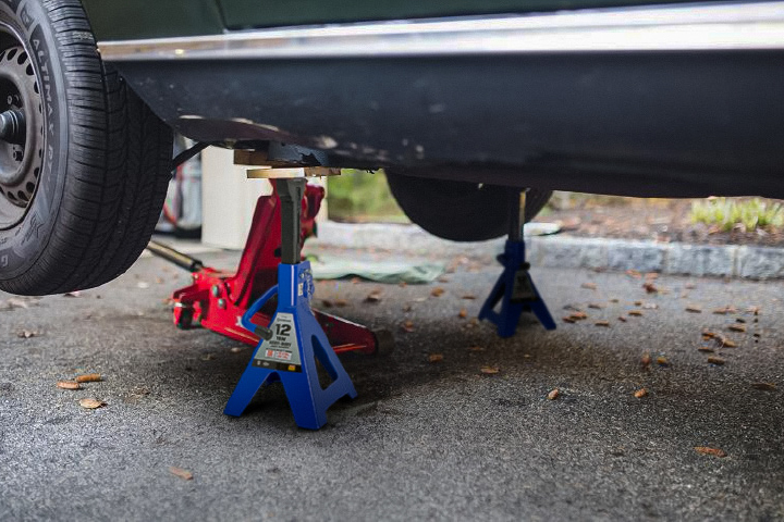 Strongway Double-Locking 12-Ton Jack Stands, 24,000-Lb. Total Capacity ...