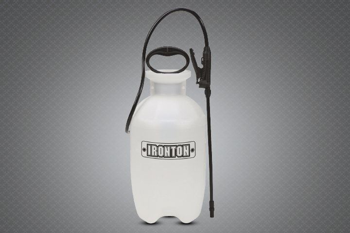 Ironton Portable Poly Sprayer, 2 Gallons, 45 PSI, Adjustable Nozzle ...
