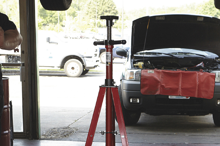 Strongway High-Position 2-Ton Tripod Hoist Jack Stand | Northern Tool