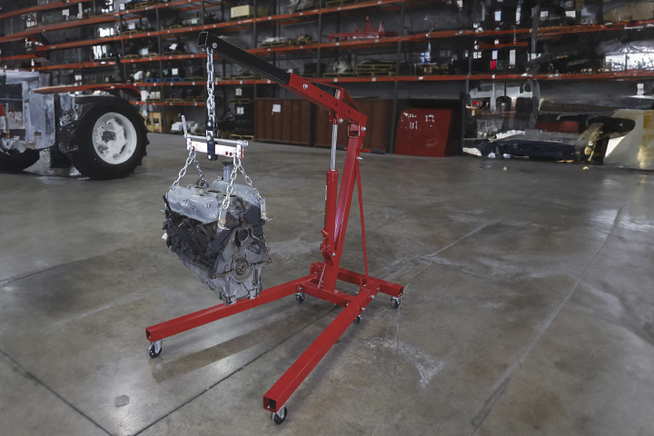Strongway Hydraulic Engine Hoist/Shop Crane with Load Leveler, 2-Ton ...