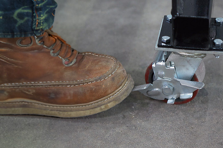 Strongway Adjustable Gantry Crane, 4000-Lb. Capacity, 8.2ft.–12.14ft ...