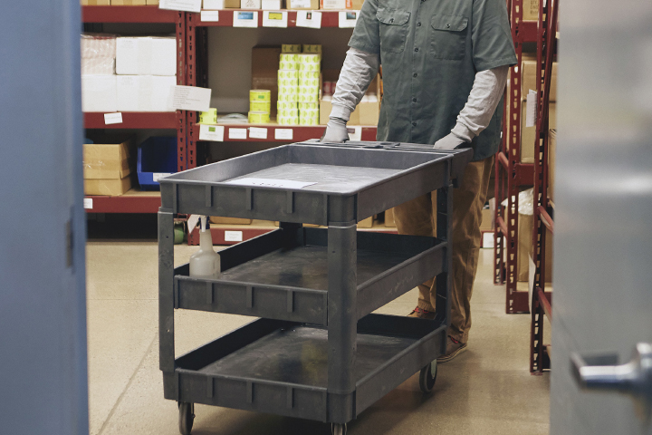 Ironton 500-Lb. Utility Cart, 46 3/5in.W x 25 2/5in.D x 32 7/10in.H ...