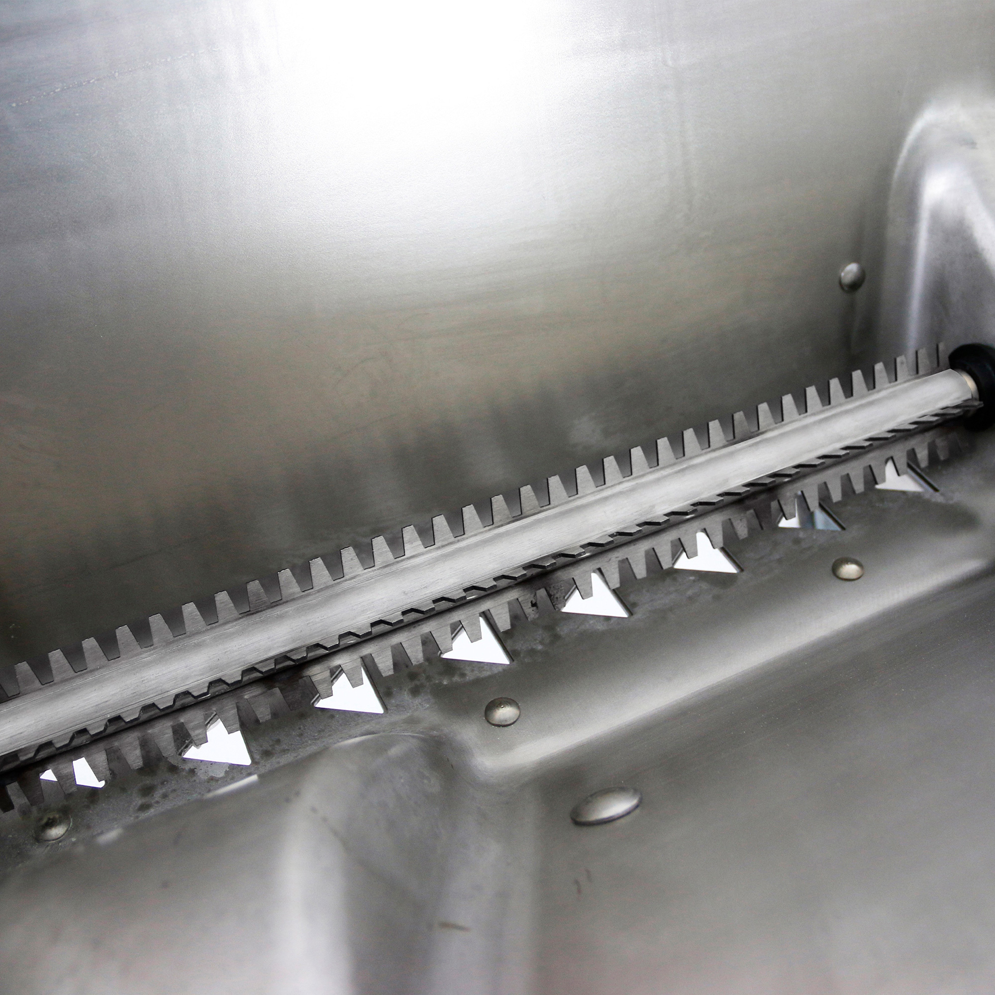 Chapin, 200 LB SS SALT DROP SPREADER, Load Capacity 200 lb, Max. Spread ...