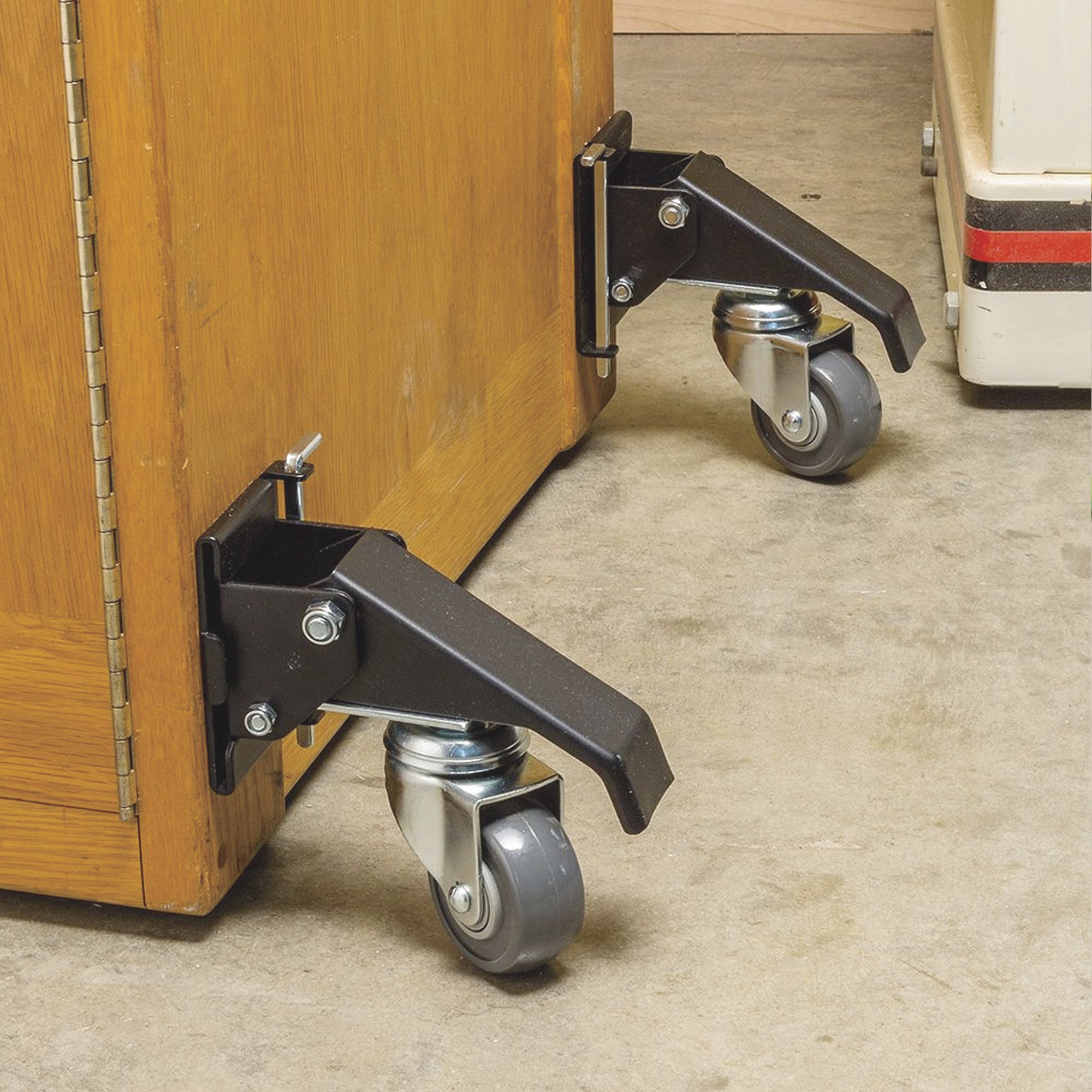 Rockler Quick-Release Workbench Caster Plates, 4-Pack, Model# 53004 ...