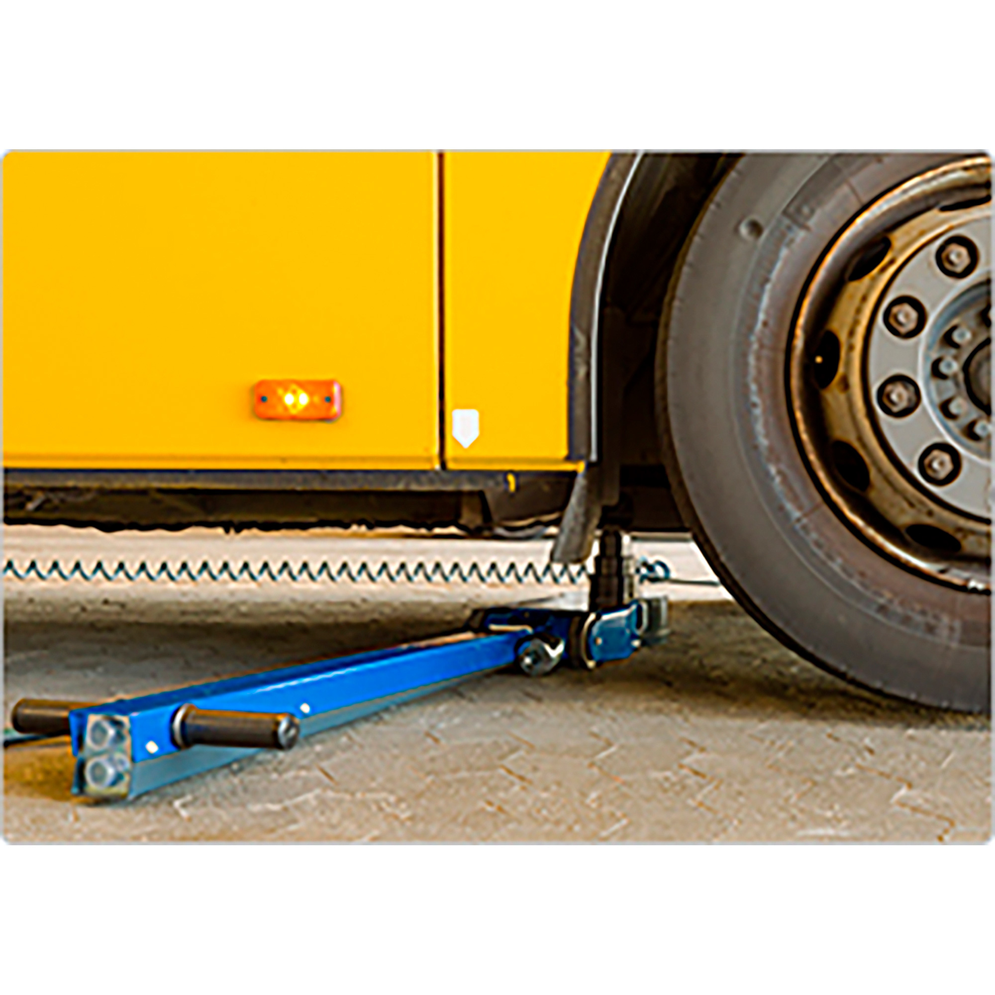 AC Hydraulic Low-Profile Air/Hydraulic 4-Stage Jack, 40-Ton Capacity ...