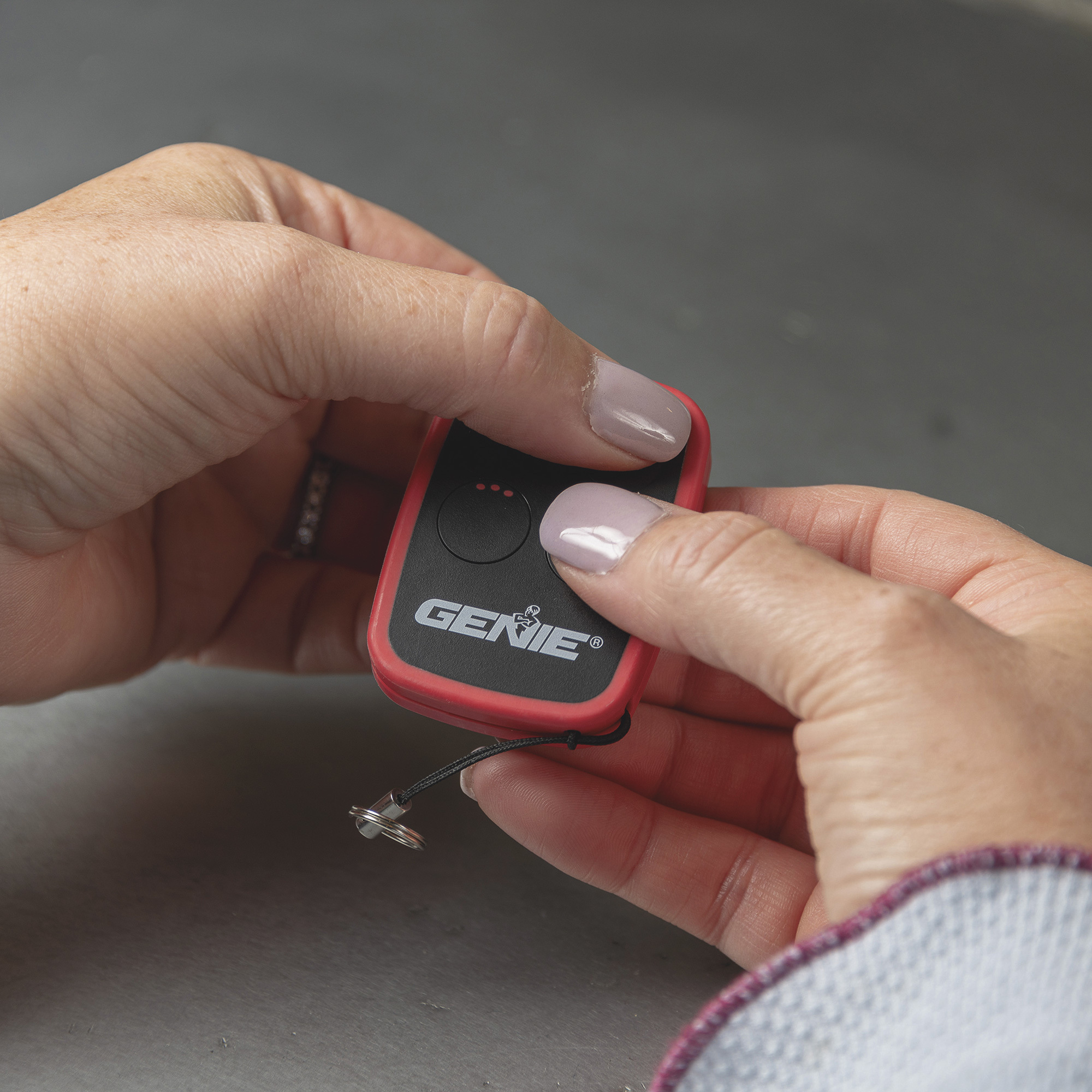 Genie Universal 4-Button Garage Door Remote Control , Model# GU4TR-R ...