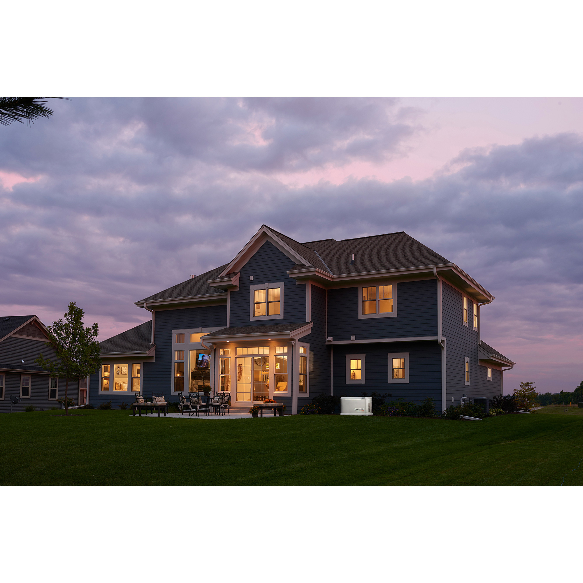 Generac Guardian Series Home Standby Generator, 26kW (LP)/22.5kW (NG ...