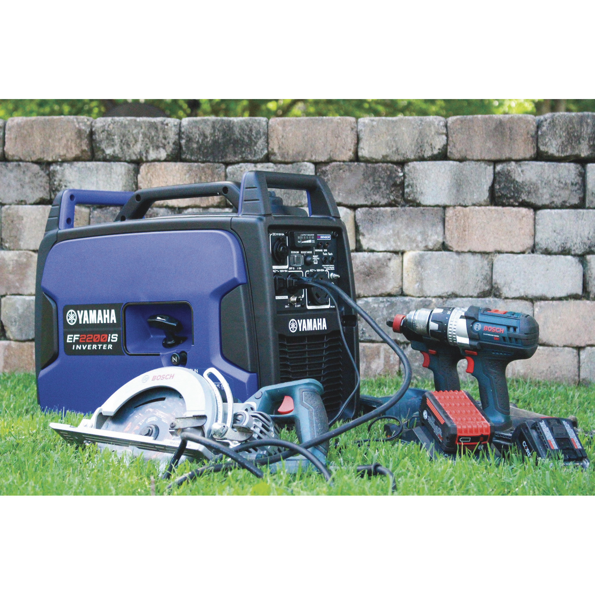 Yamaha Inverter Generator with CO Sensor, 2200 Surge Watts/1800 Rated ...