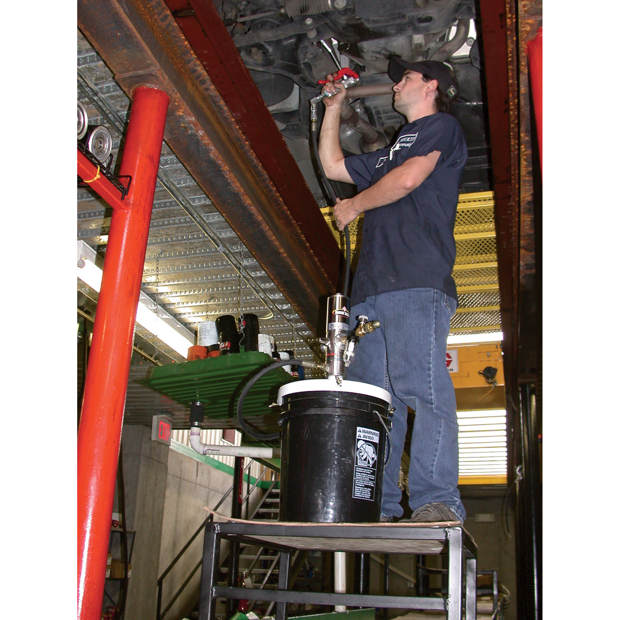 Condor 50:1 Air Grease Pump, 100 PSI, Model# ZE3574GNT | Northern Tool