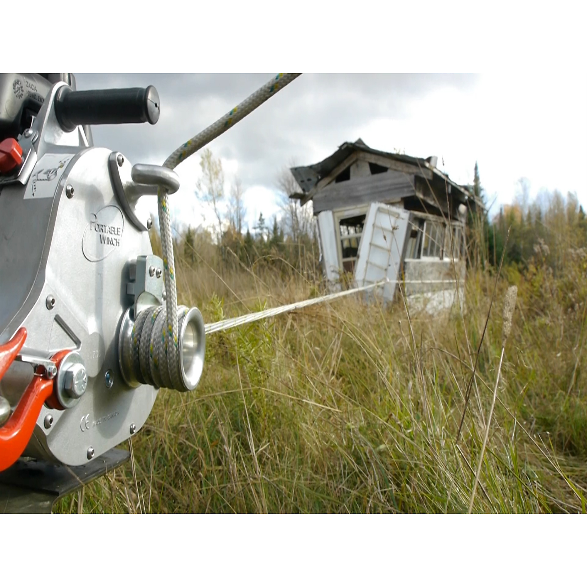 Portable Winch Gas-Powered Capstan Winch, 2,200-Lb. Pulling Capacity, 2 ...