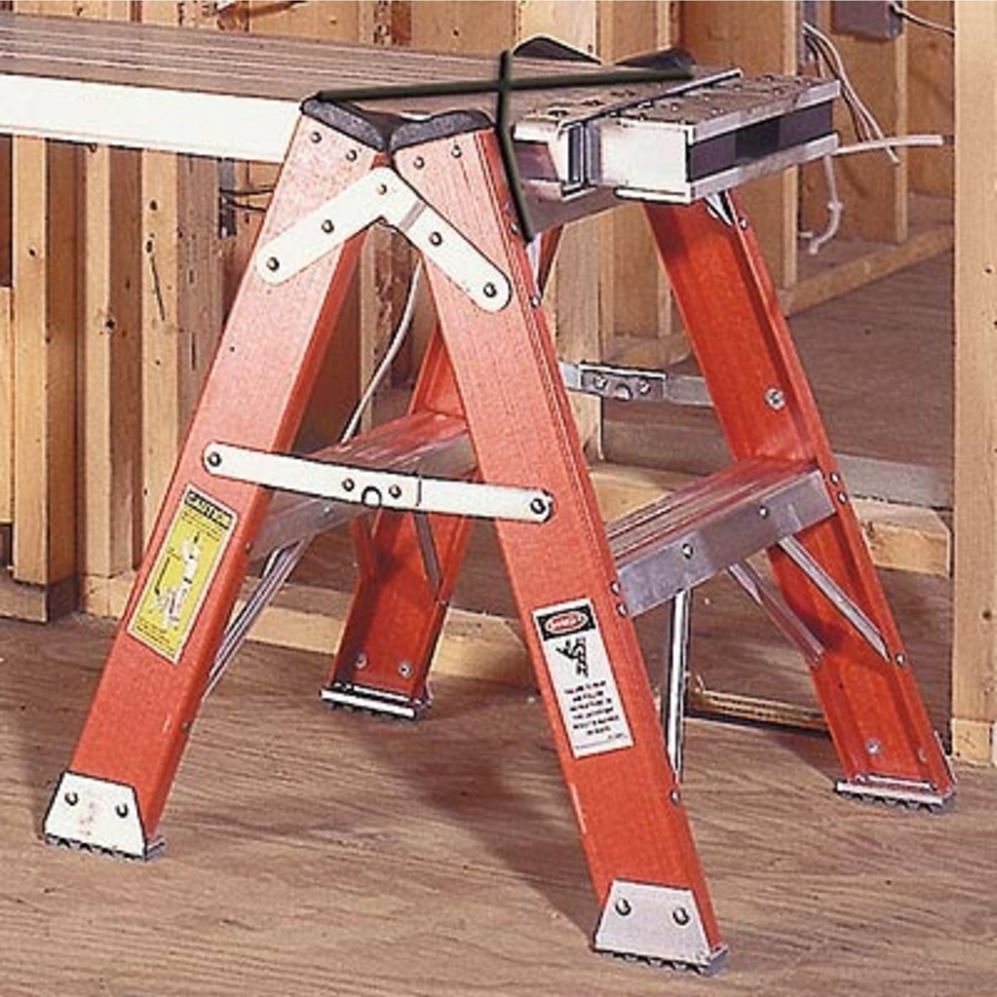 Werner Fiberglass Twin Step Stool | Northern Tool