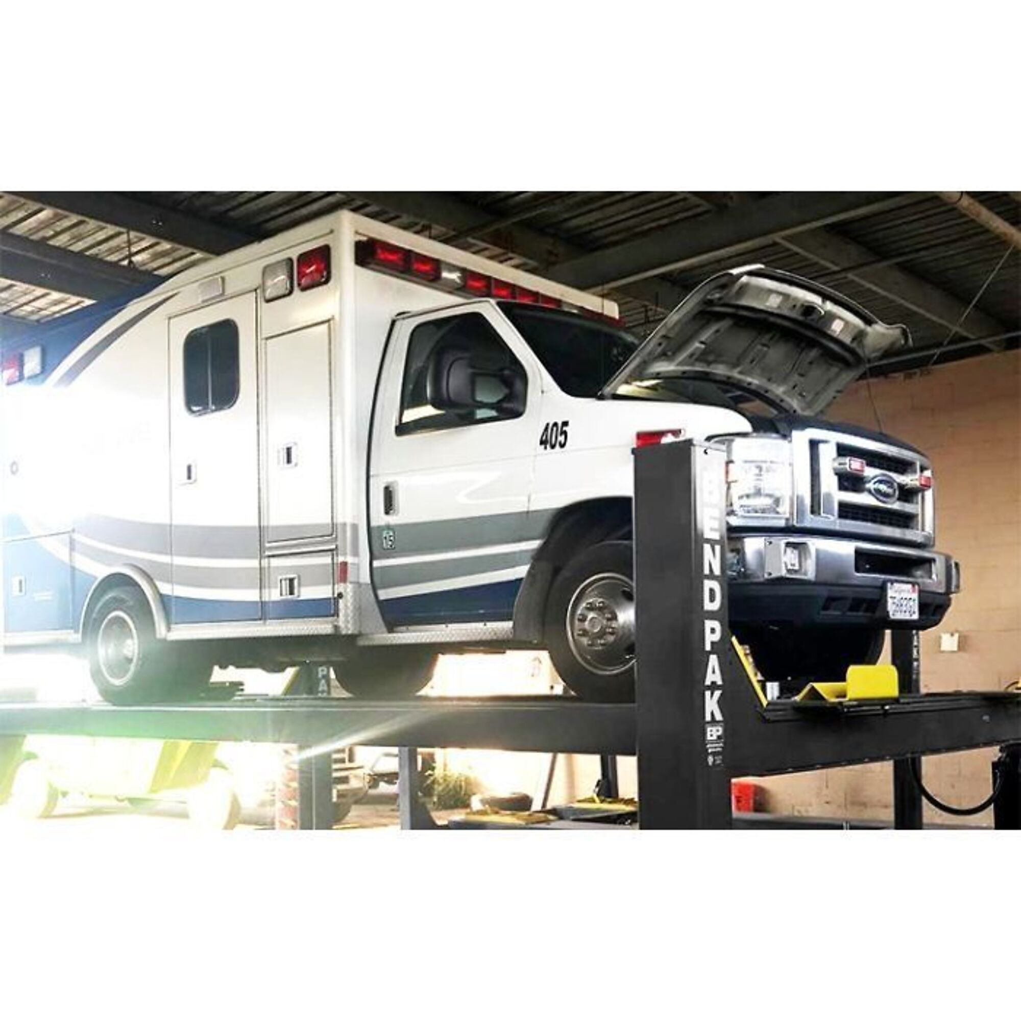 BendPak 4-Post Truck and Car Lift, 14,000-Lb. Capacity, Model# HDS-14 ...