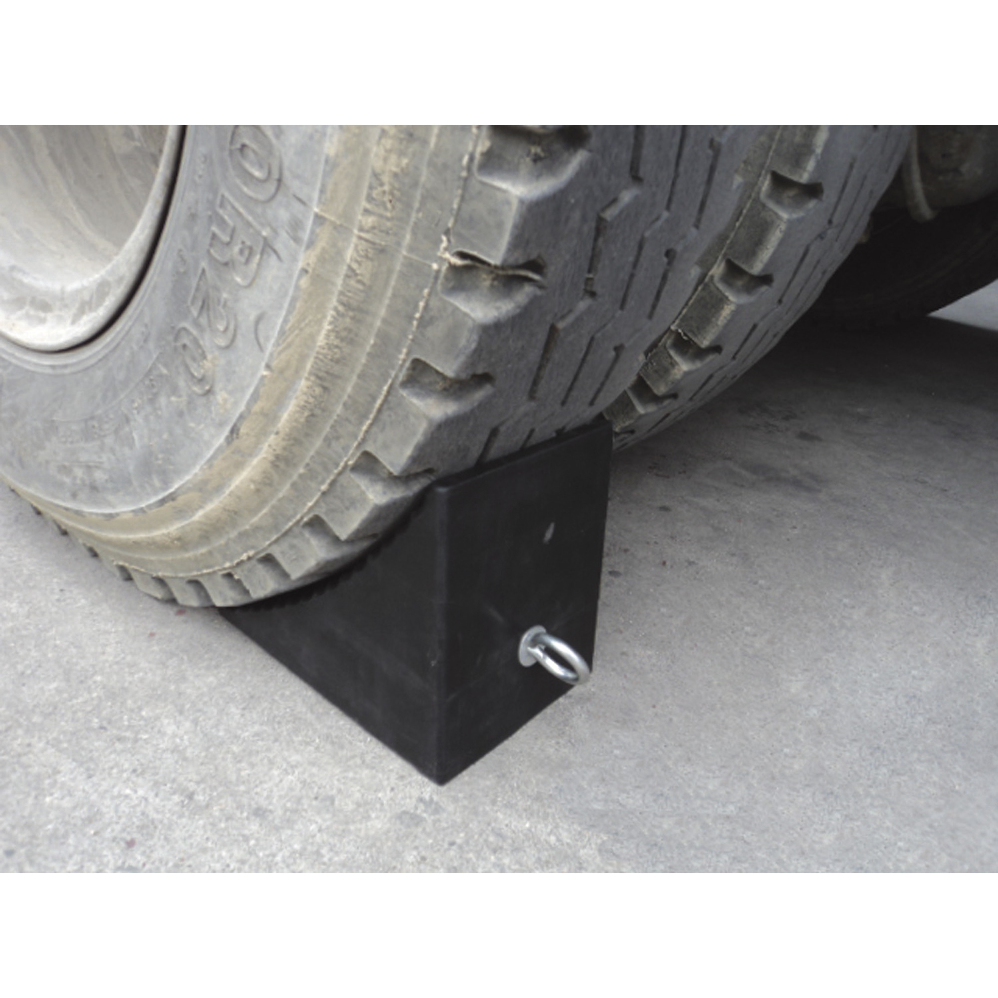 Ironton Contoured Wheel Chock, Rubber with Reinforced Nylon | Northern Tool