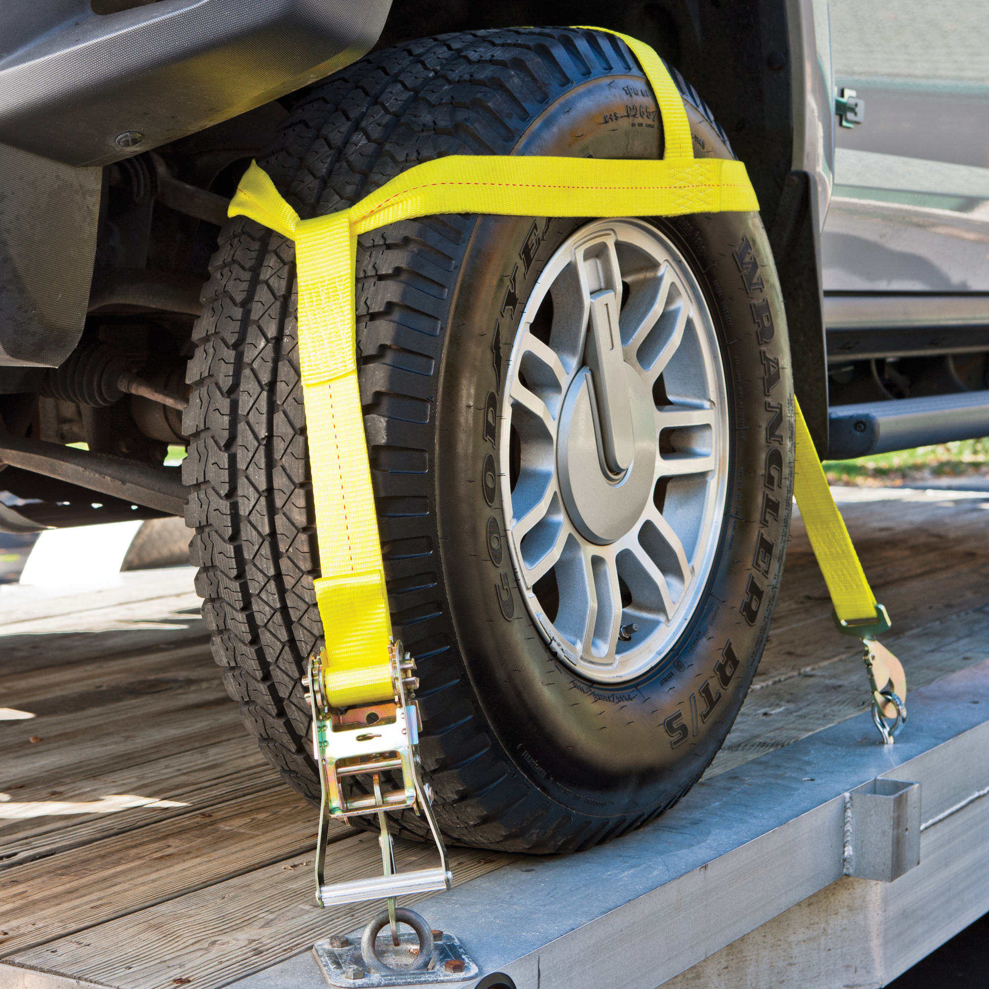 SmartStraps Car Tire Tie-Down, 10,000-Lb. Capacity, Fits 14in./15in. Tires, Model# 851 ...