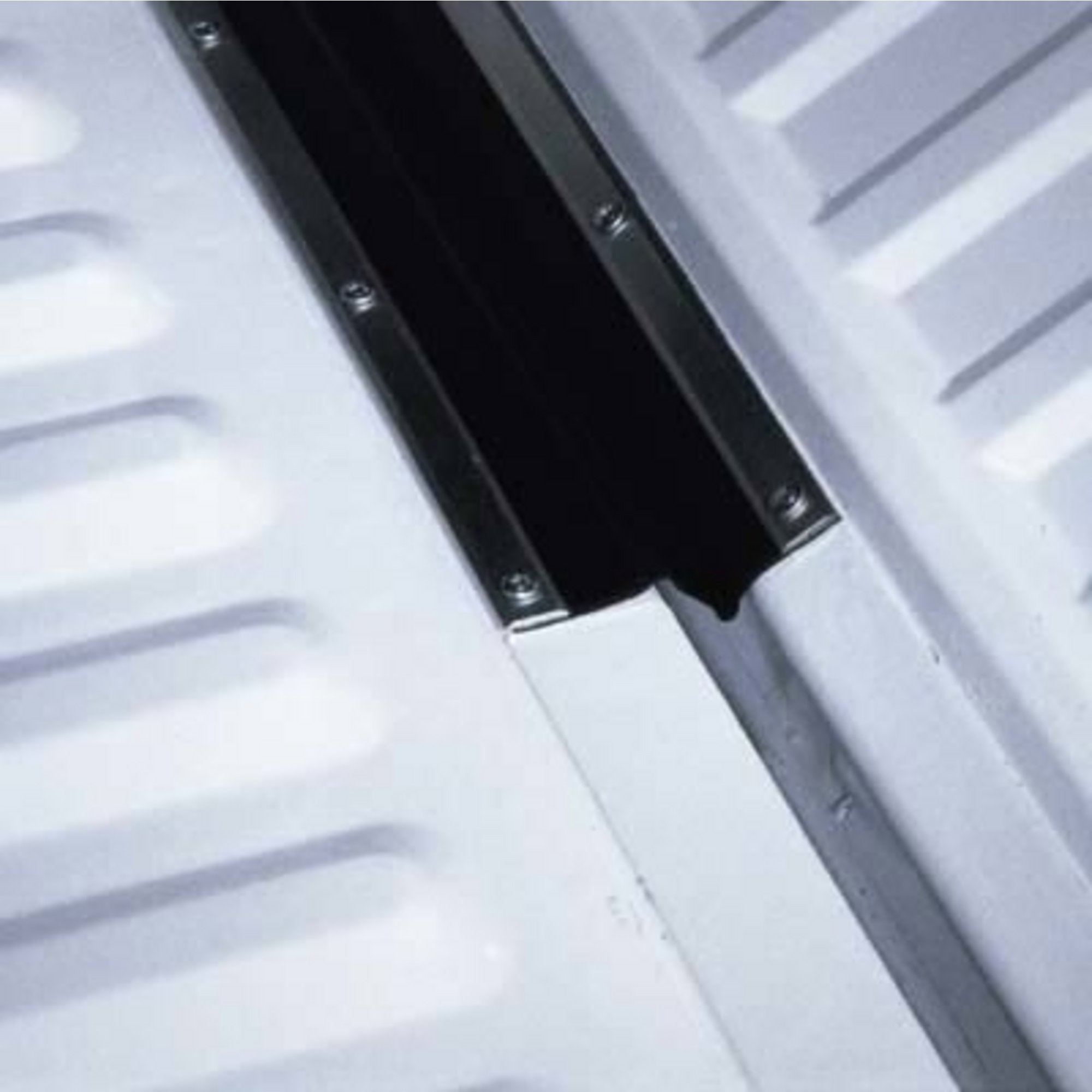 Full Size Pickup Tailgate Gap Cover-Chevy/GMC 1500, 2500, 3500 89-98 ...