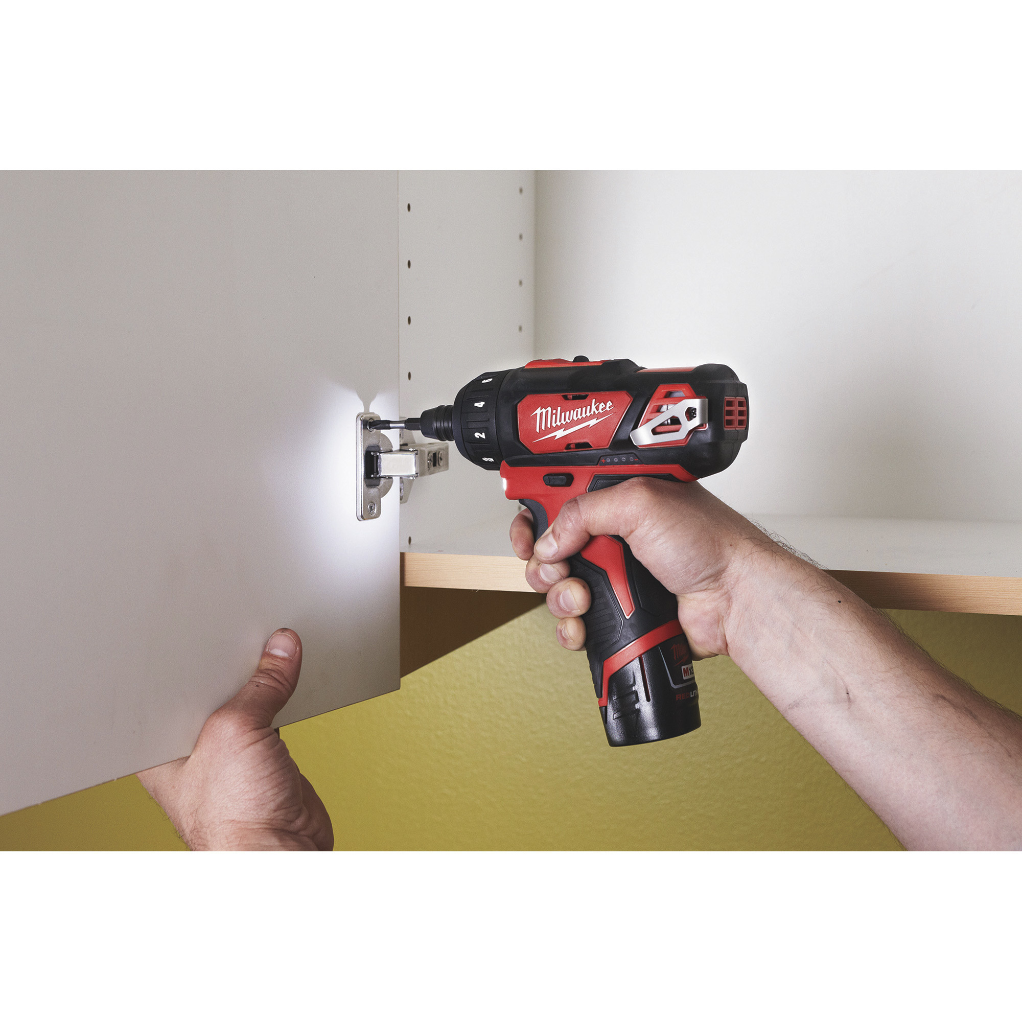 Milwaukee M12 Li-Ion Cordless 2-Speed Screwdriver Kit With 2 Batteries ...