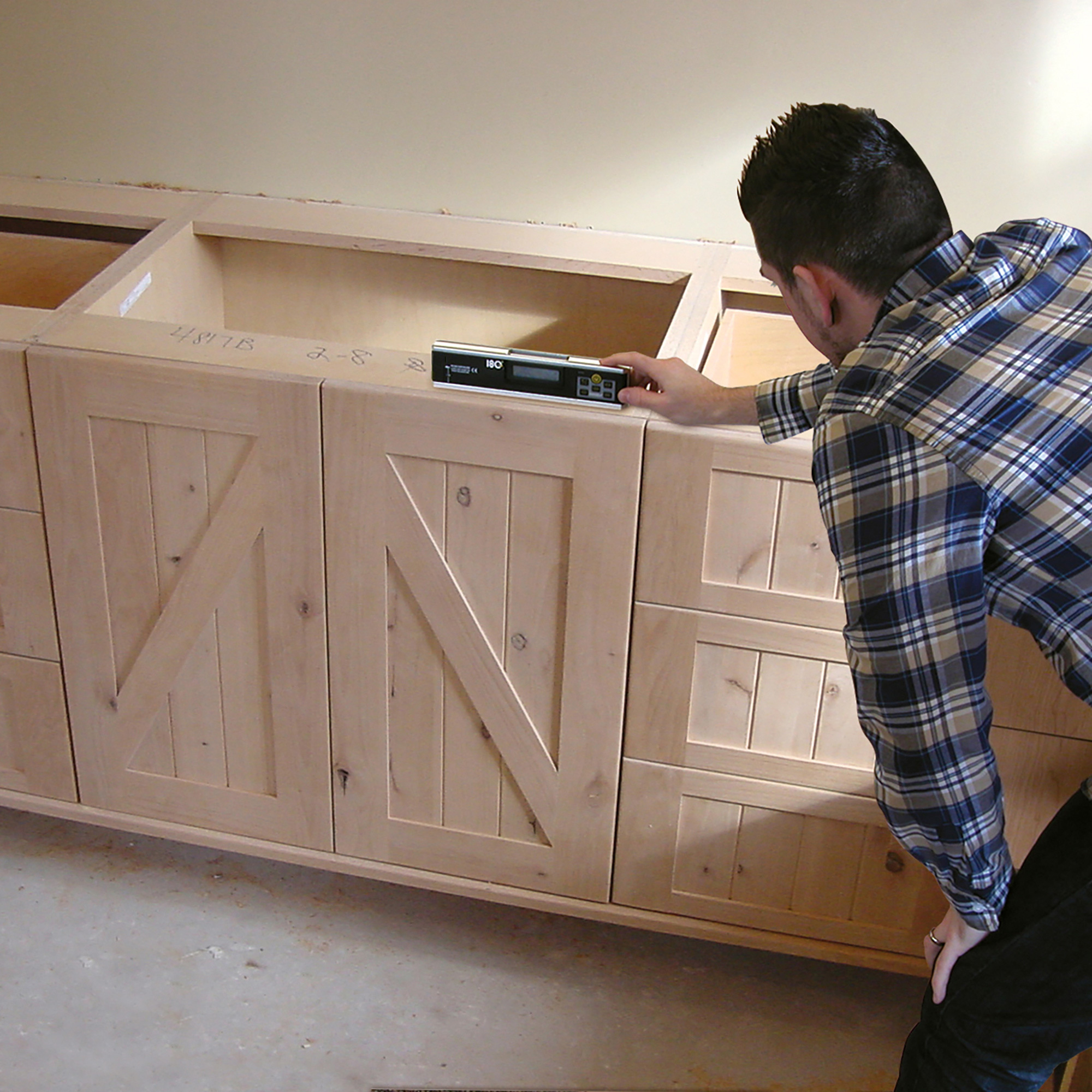 Johnson Level & Tool Electronic Level Inclinometer with Rotating ...