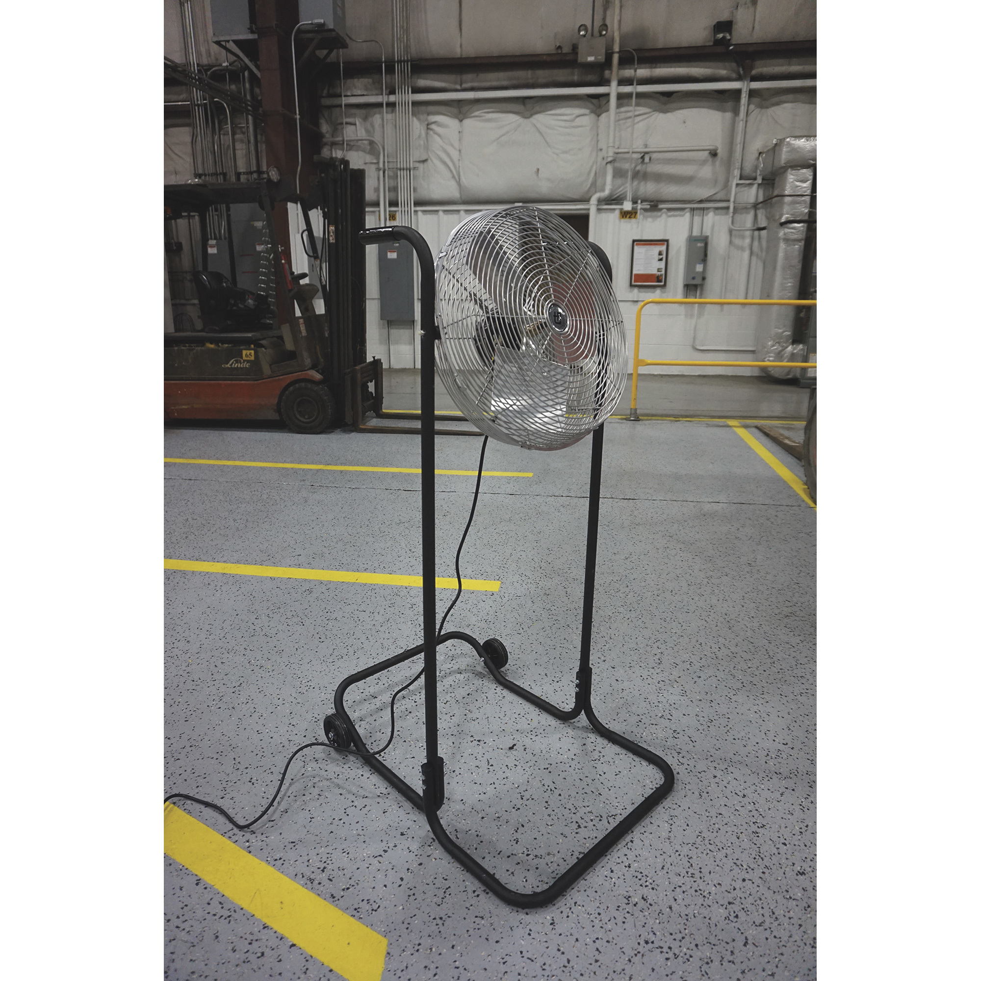 TPI Industrial High-Stand Workstation Floor Fan, 24in., 1/8 HP, 5,850 ...