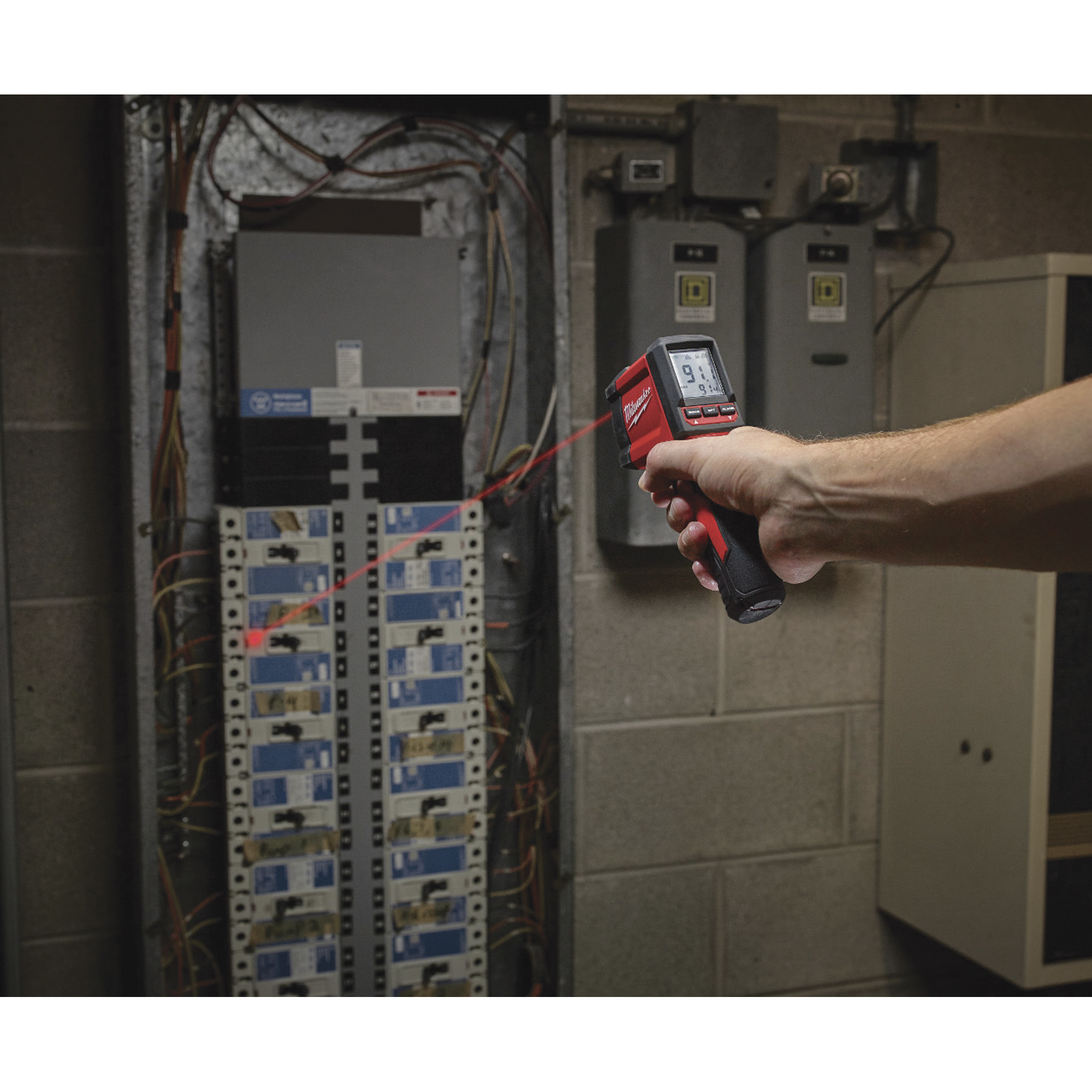 Milwaukee 10:1 Infrared Temp-Gun, Model# 2267-20 | Northern Tool