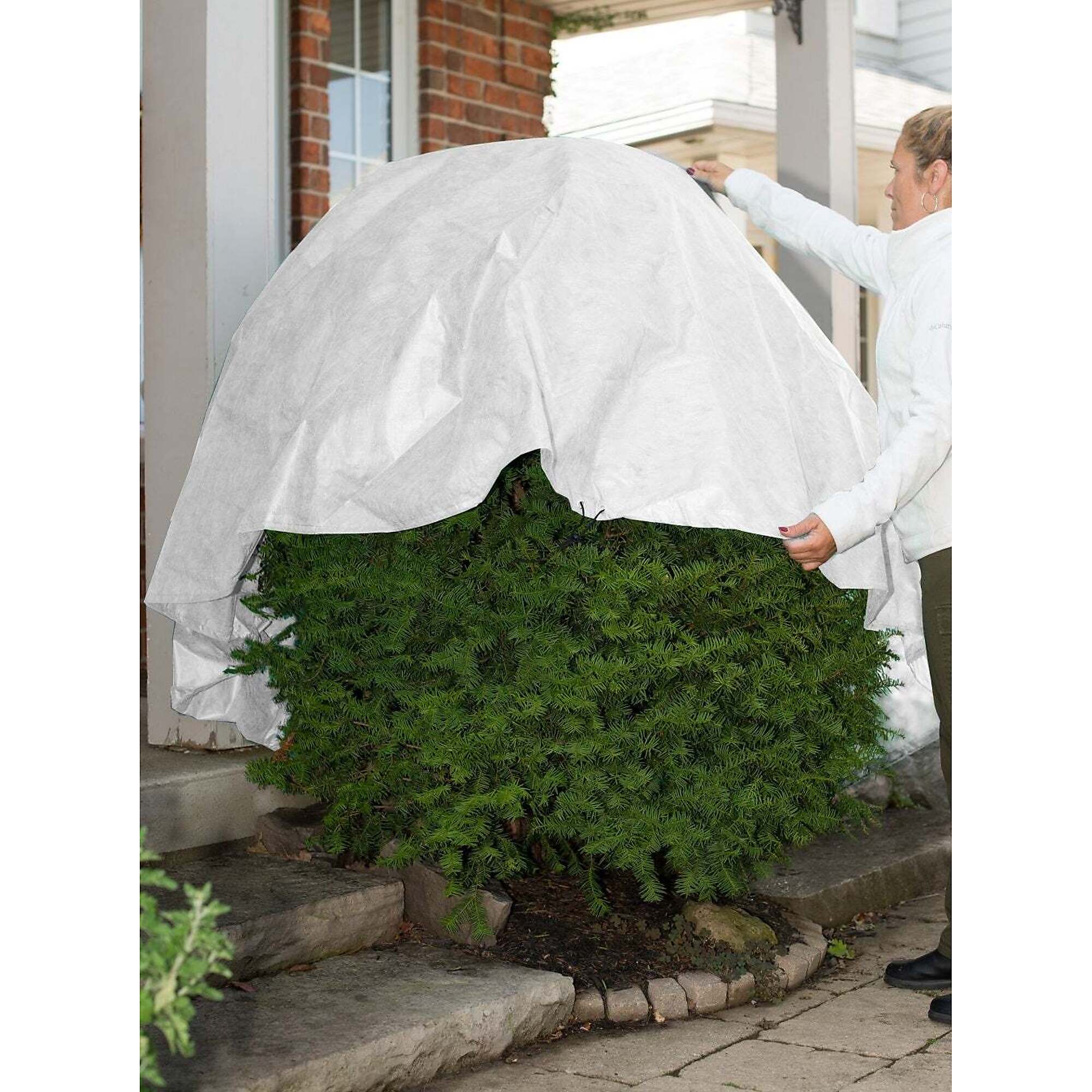 NuVue, Plant Winter Wrapz 8ft. Diameter Fabric, White, Model# 24170 ...