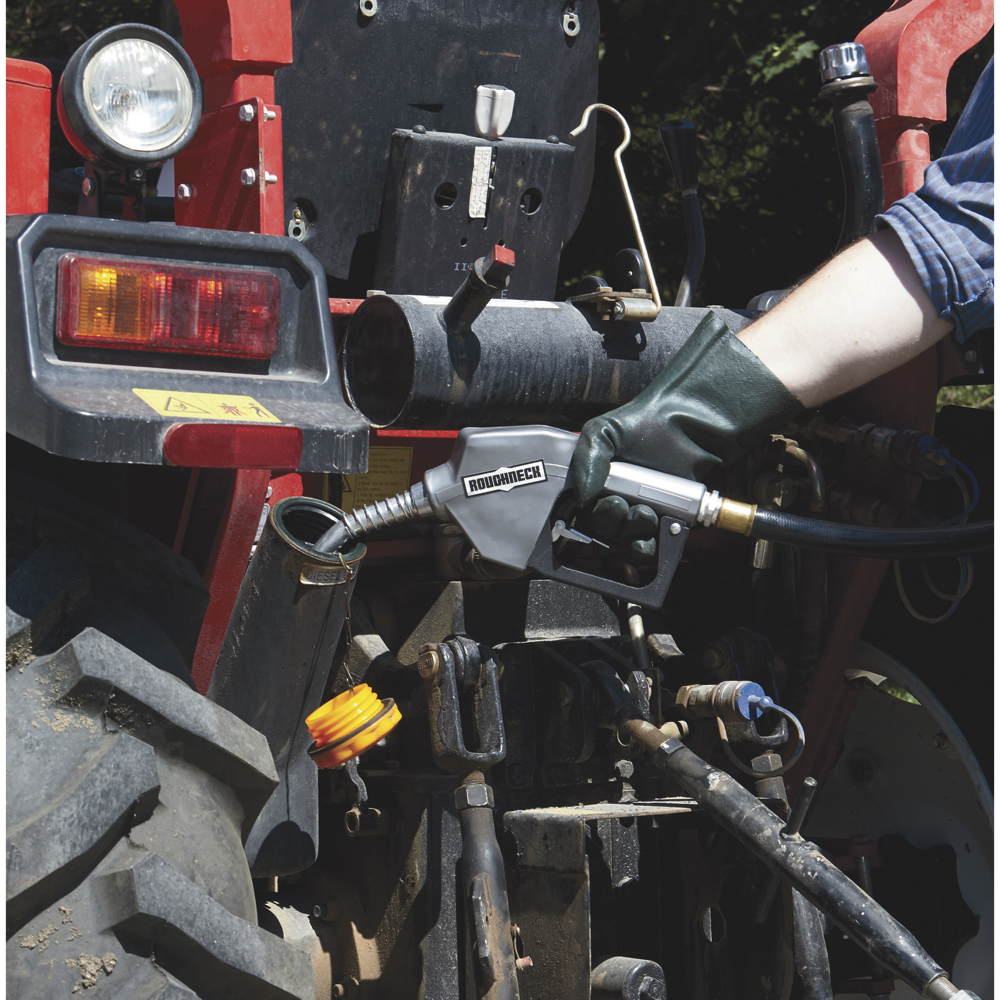 Roughneck Automatic Shut-Off Fuel Nozzle, 3/4in. Inlet Port, 13/16 O.D ...