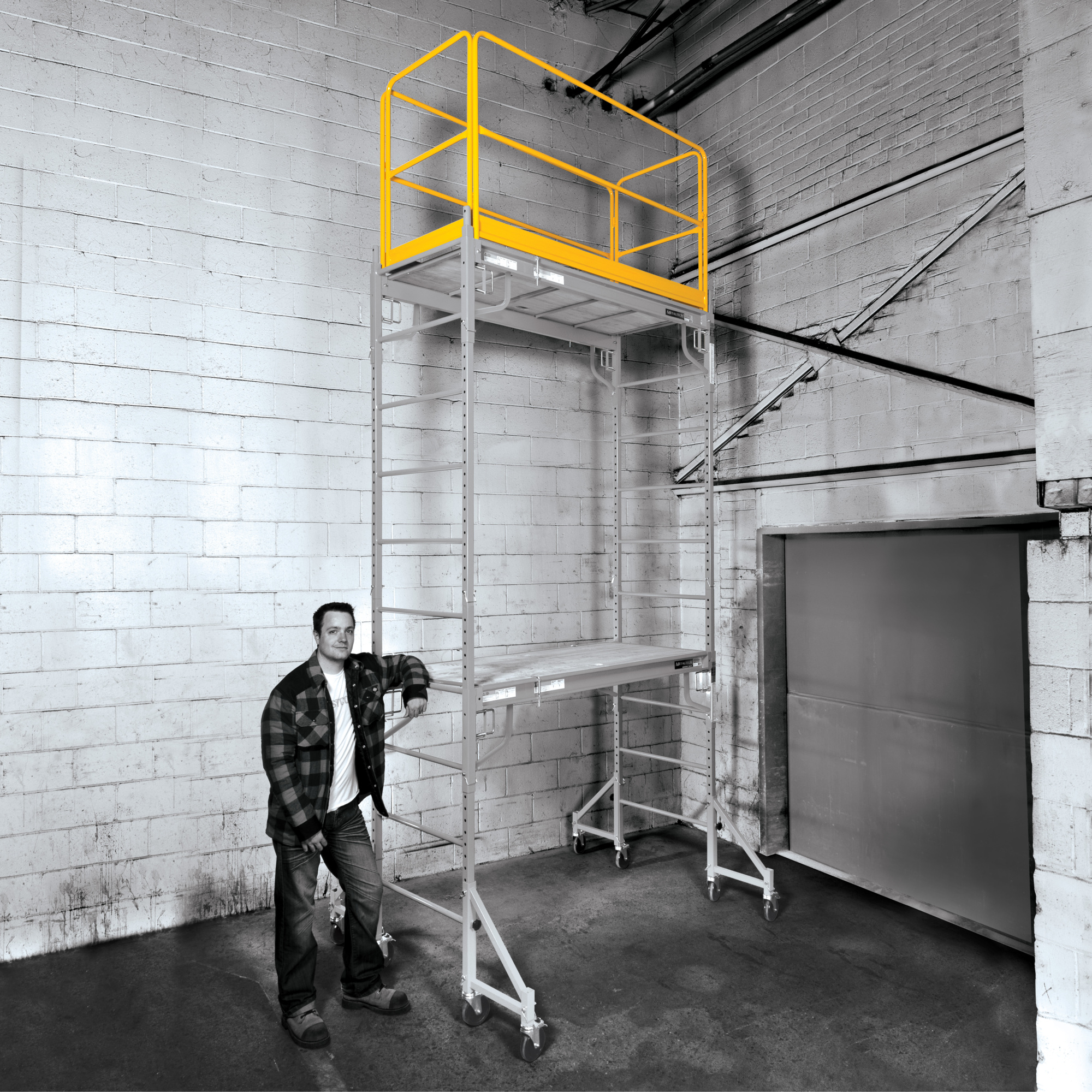 Metaltech Guardrail Set for Multipurpose 6ft. Baker-Style Scaffolding, 69-3/4in.W x 29-1/4in.D x ...