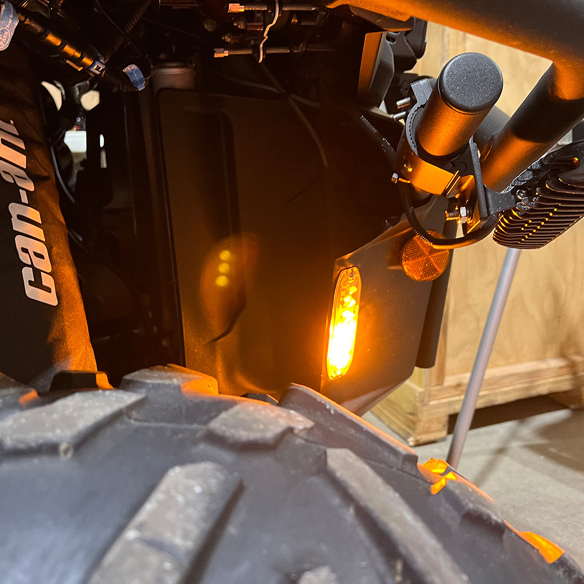 Race Sport Lighting, 6-LED WHITE-AMBER Strobe Pro Series marker strobe ...