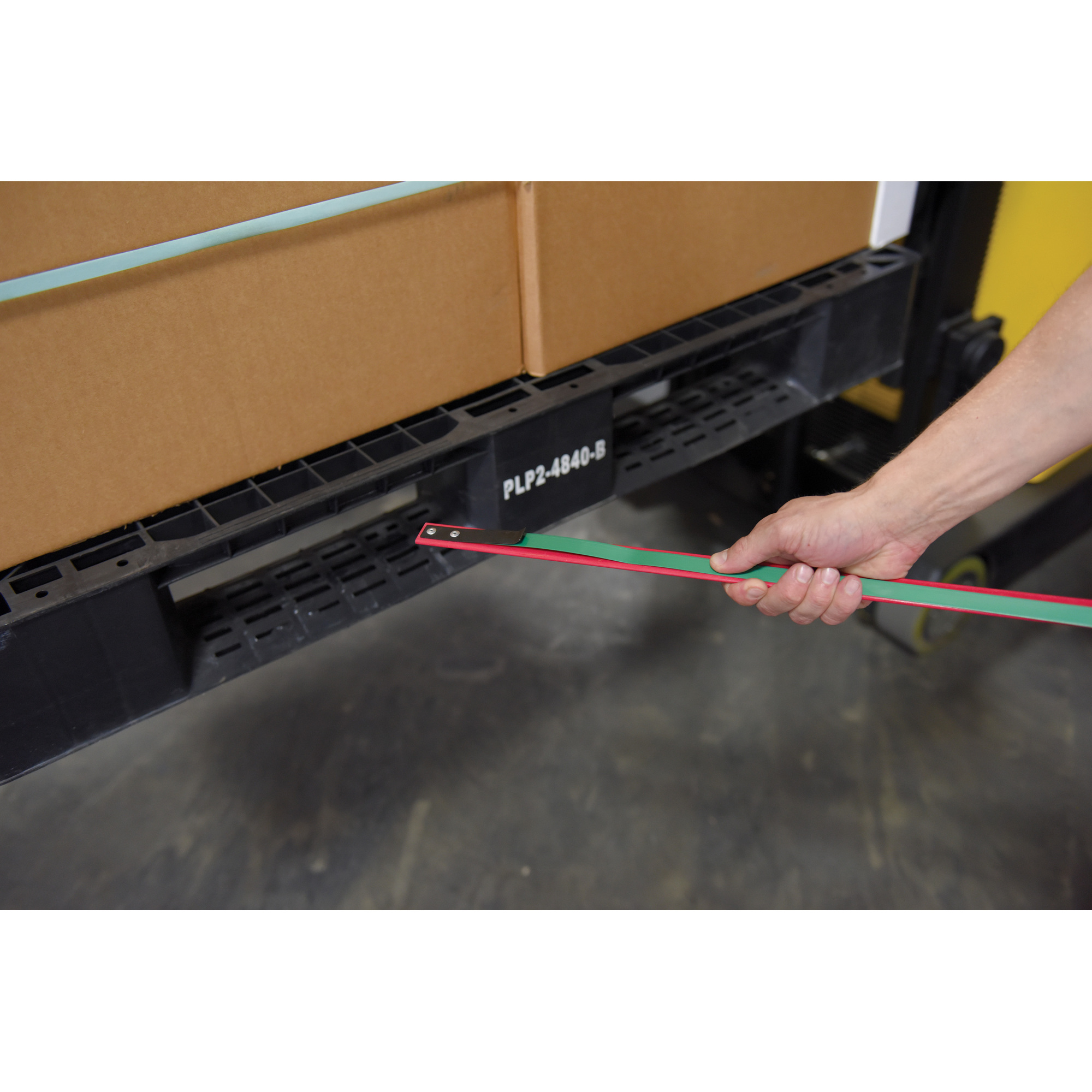 Vestil, Fiberglass pallet wand 52.75in. length red, Application ...