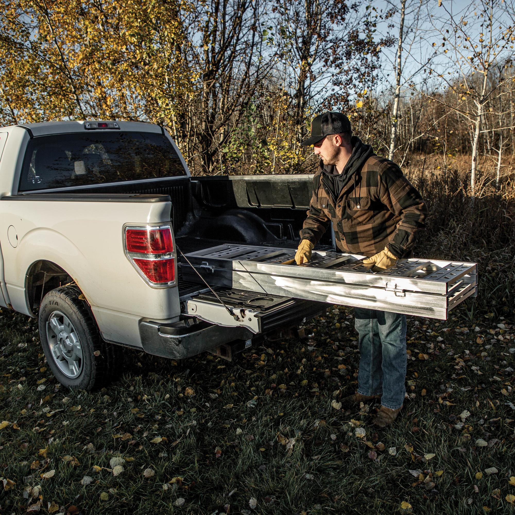 Yutrax, 69” Tri-Fold Ramp, 2200 lb. Load Capacity, Material Aluminum ...