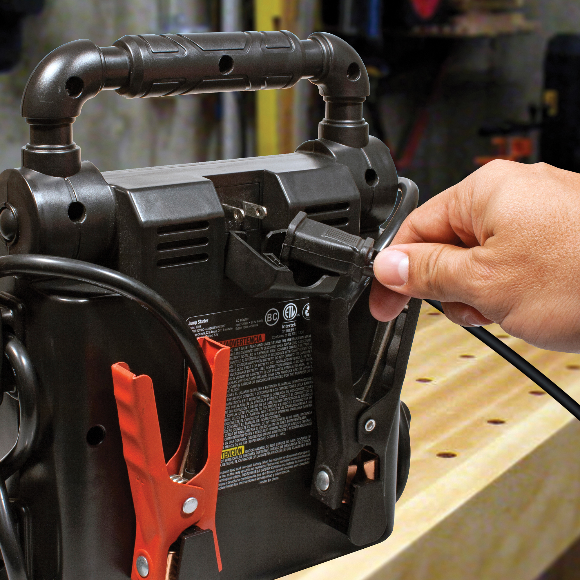 Stanley portable power 600a store