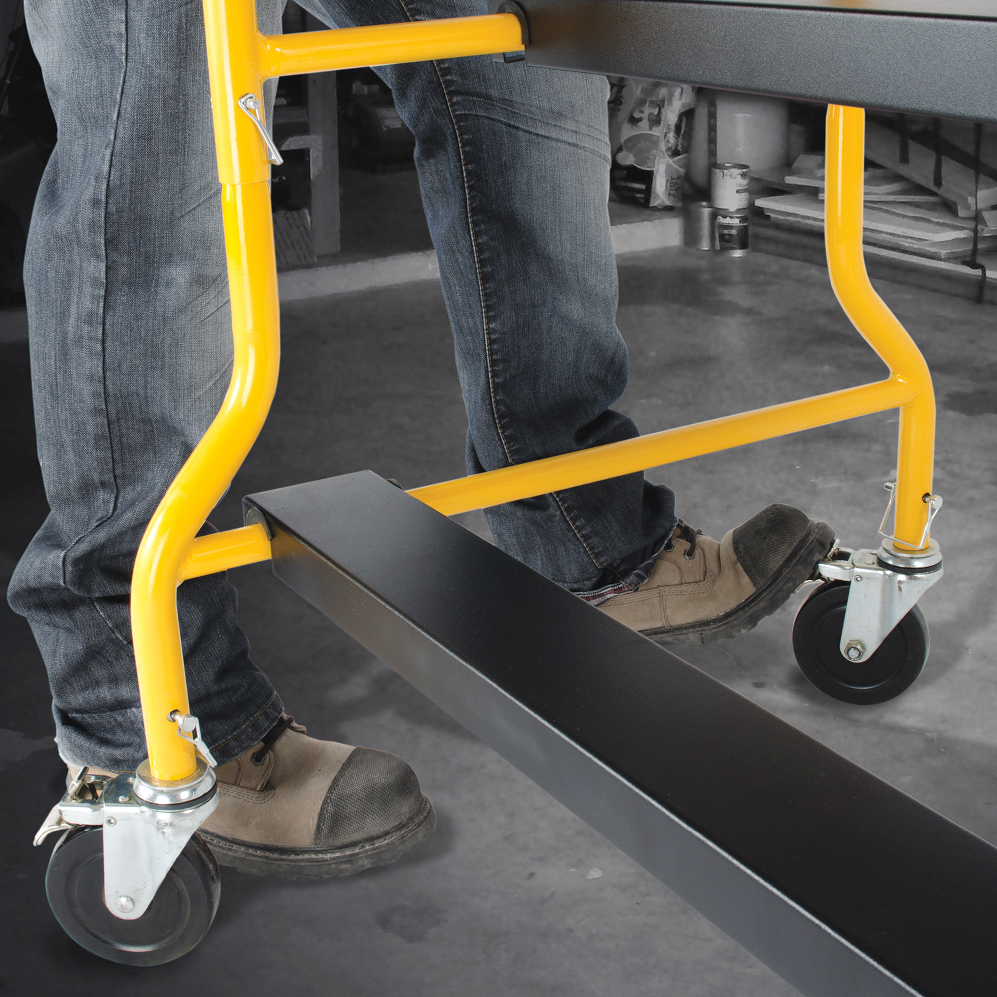 Metaltech Jobsite Series Complete 5ft. Folding Scaffold, 900-Lb ...