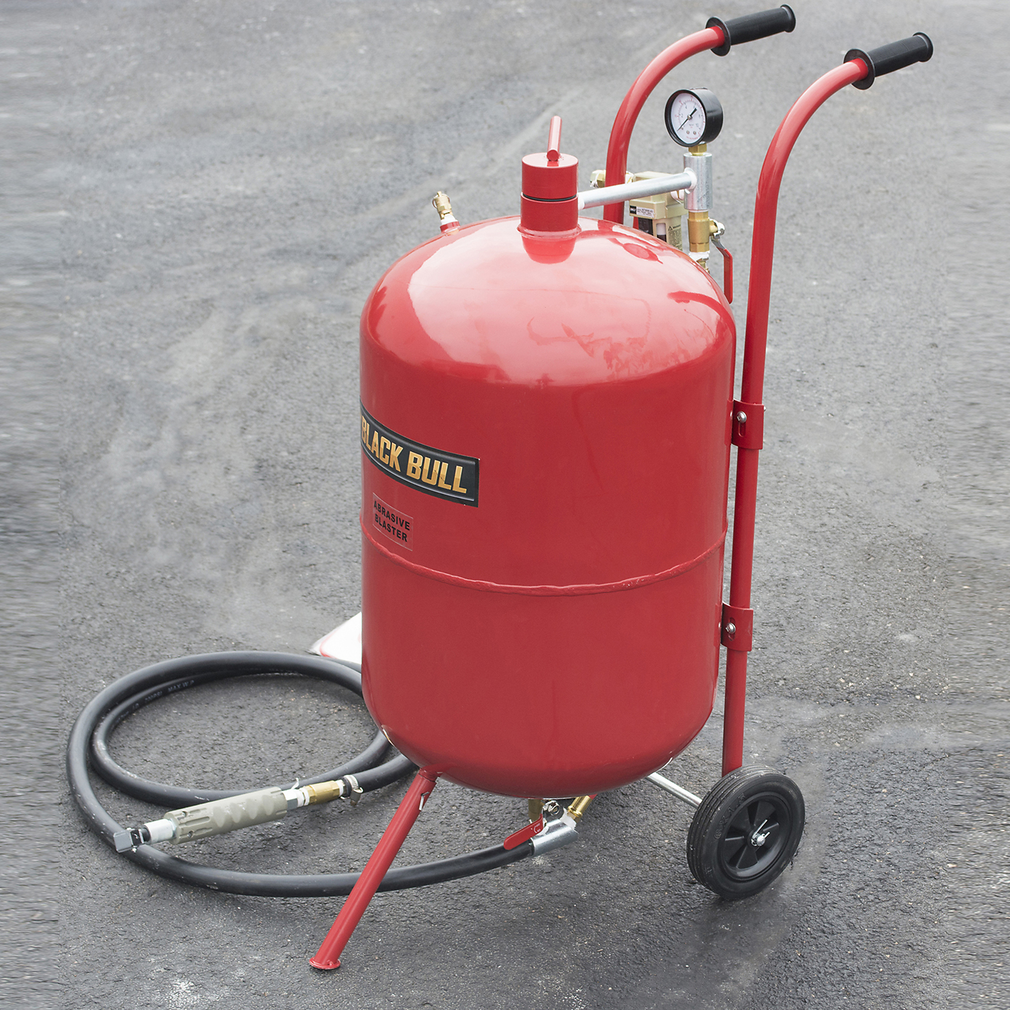 Buffalo Tools Black Bull 100-Lb. Abrasive Blaster, 125 Max. PSI, 25 CFM ...