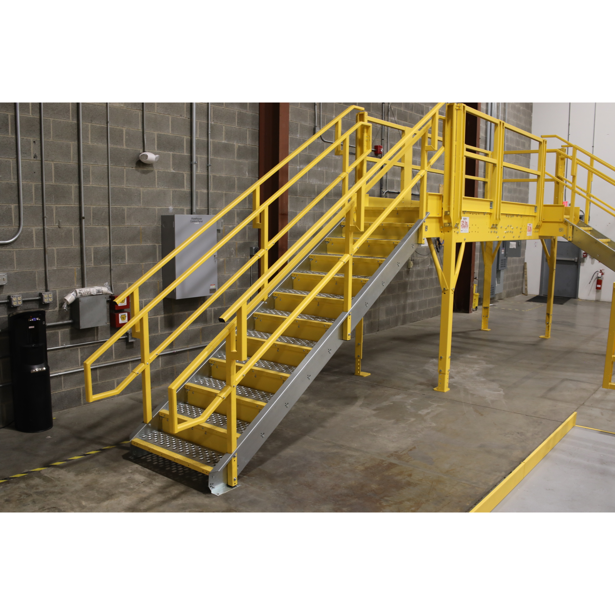 Equipto, IBC Stairway, 36in. w /9 stairs, Capacity 300 lb, Model ...