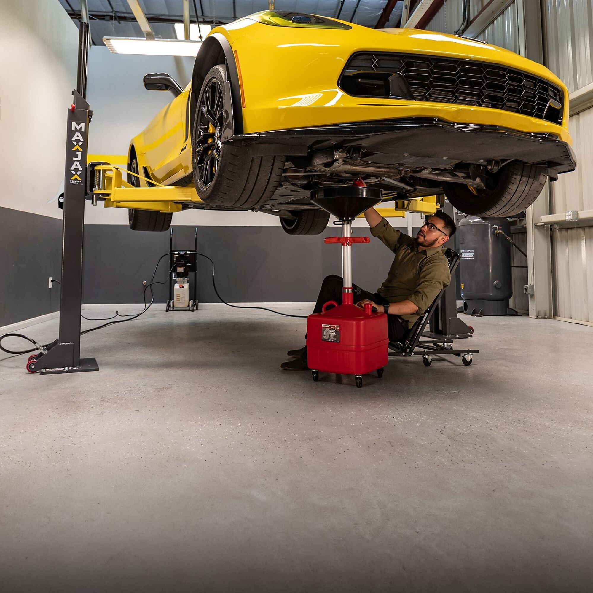 MaxJax, 7000lbs. Capacity Two Post Lift Deluxe Package, Capacity 7000 ...