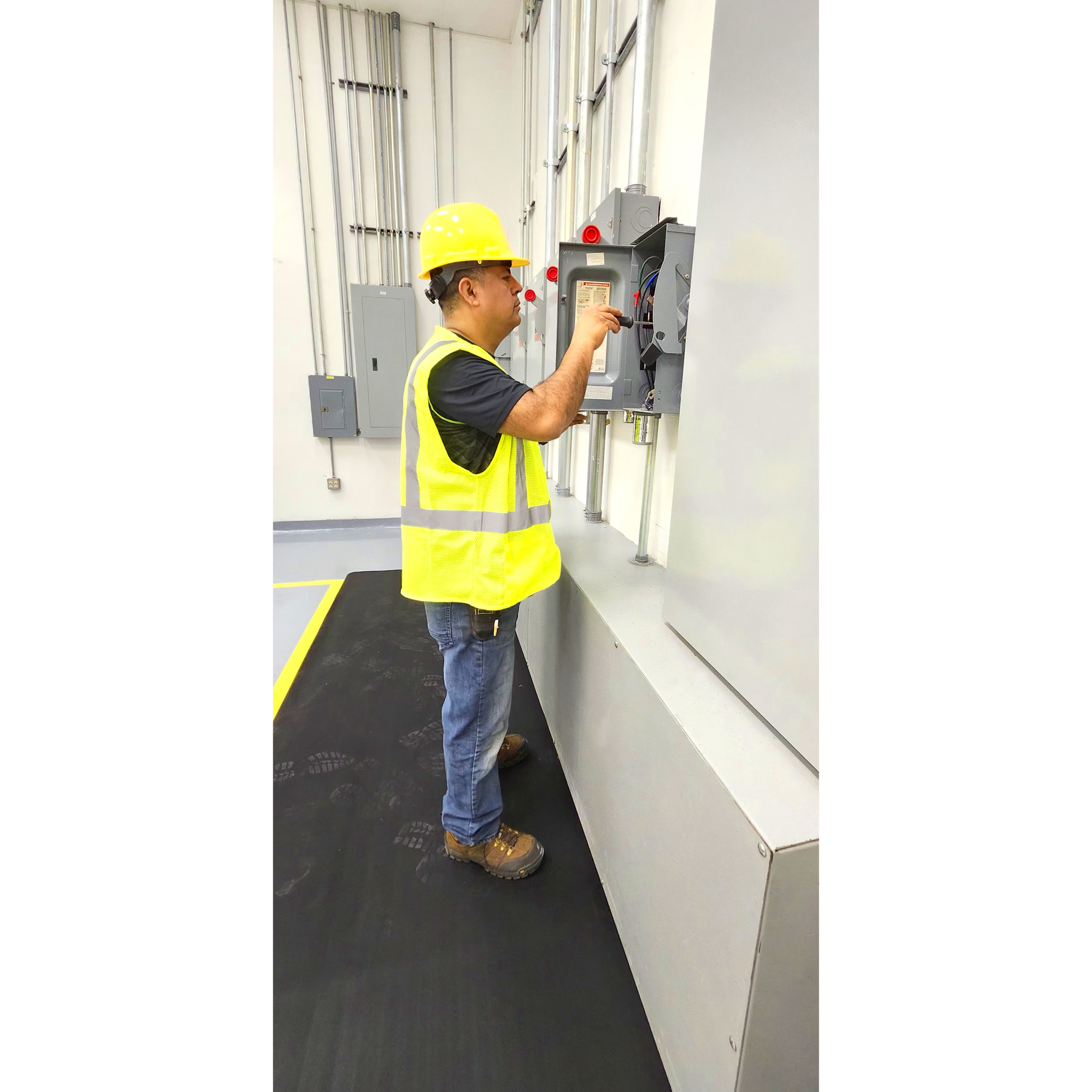 Rhino Switchboard Mat, Class 2, 2’x10’x1/4\" Thick, ASTM D178, Black, Corrugated Surface ...