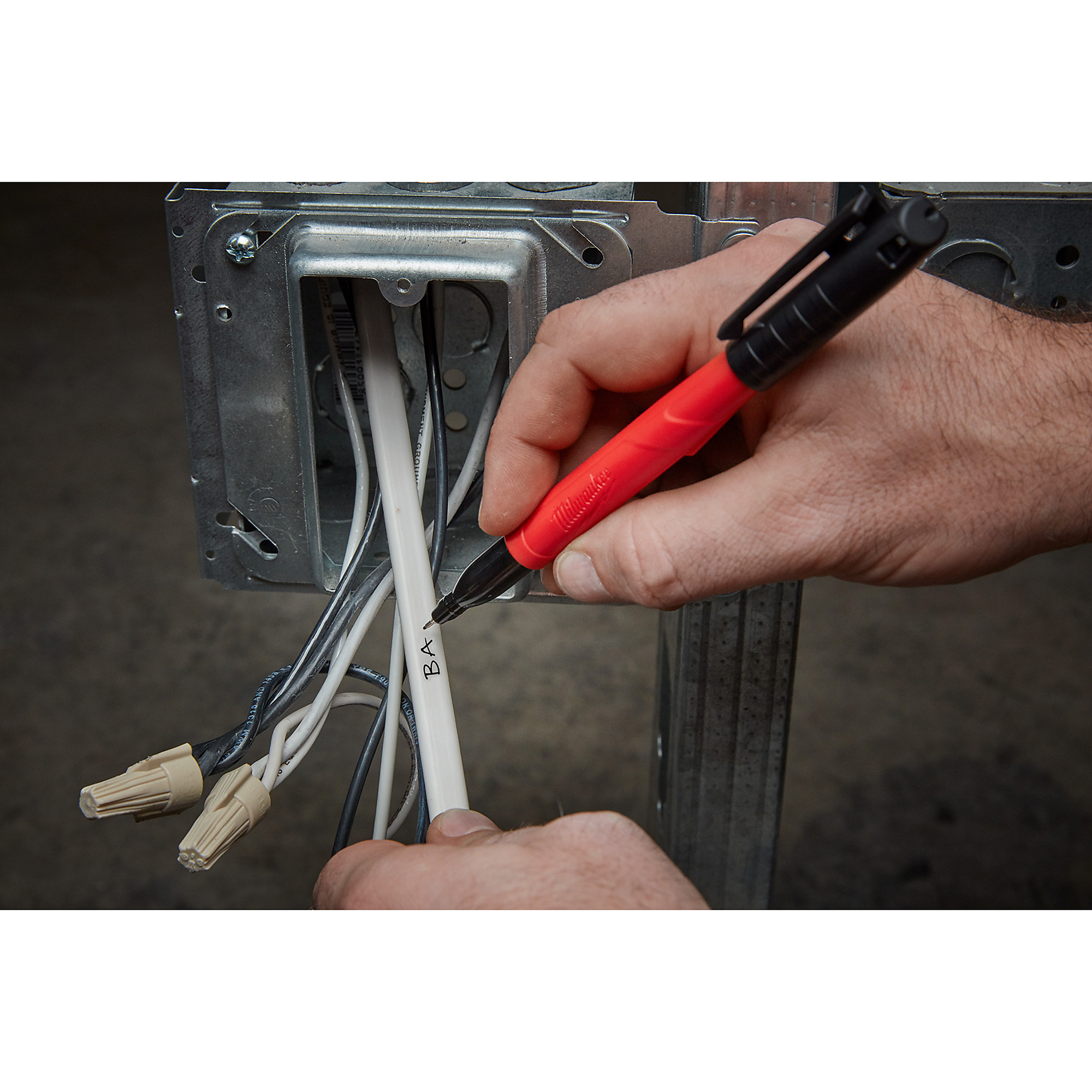 Milwaukee Inkzall Chisel Tip Jobsite Marker, Black, Model# 48-22-3103 ...