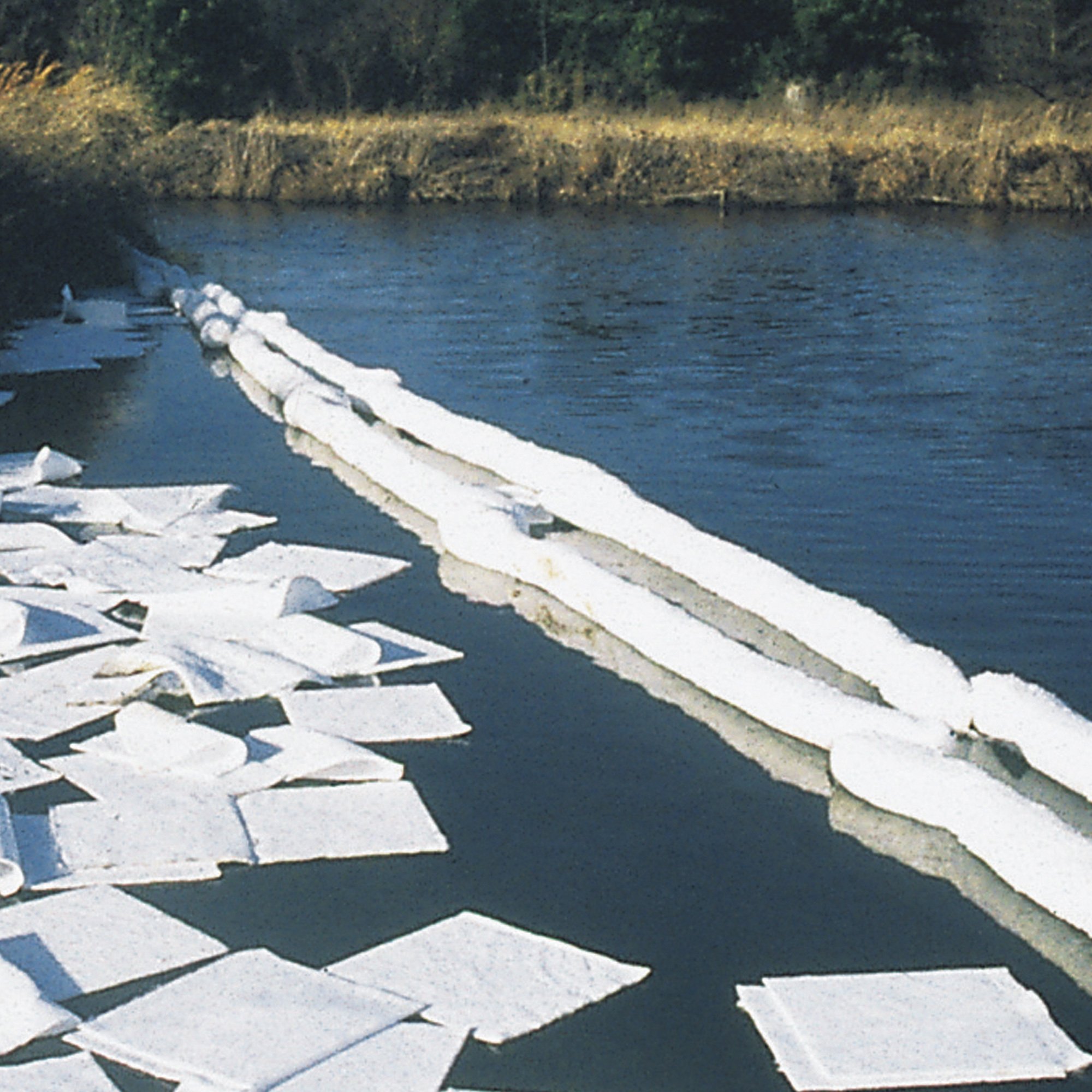 Chemtex Oil-Only Booms — 1 Pair, 3in. x 20ft., Lint-Free, Model# B3 ...