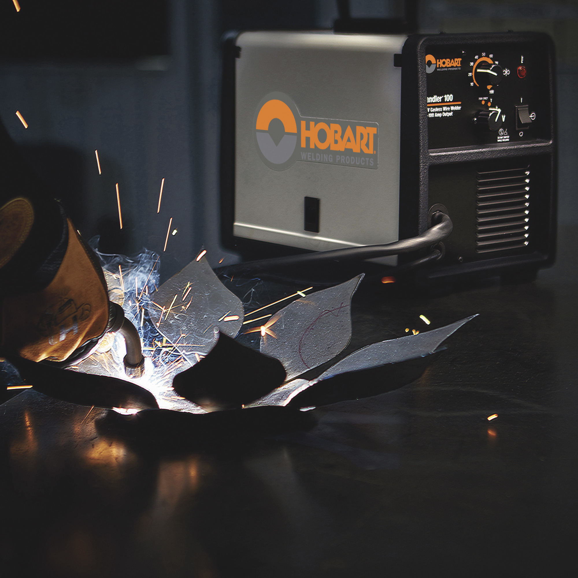 Hobart Handler 100 Flux-Core Welder, Transformer, 115V, 30-100 Amp ...