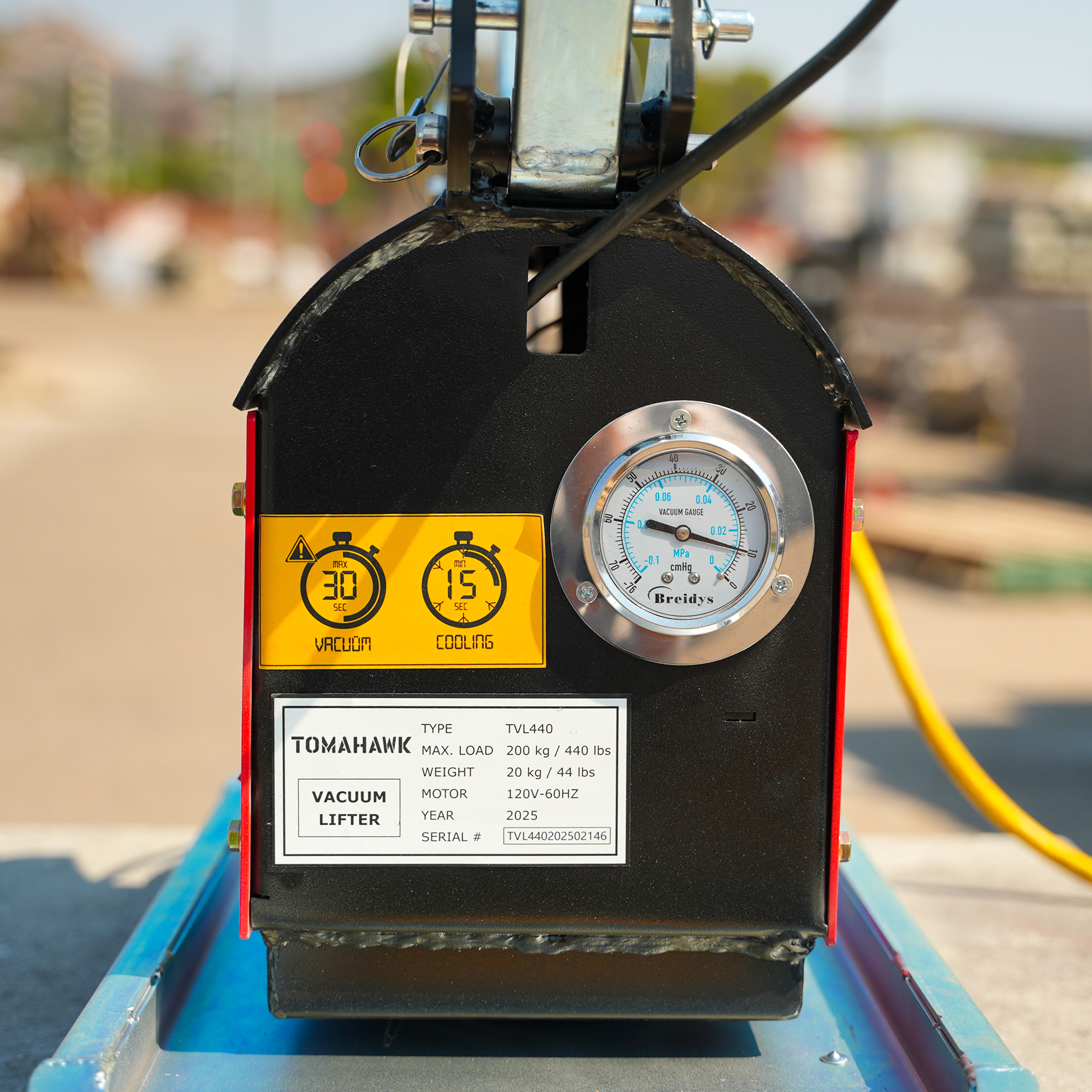 Tomahawk 440 lb Electric Paver Slab Vacuum Lifter 1200W for Hardscaping ...