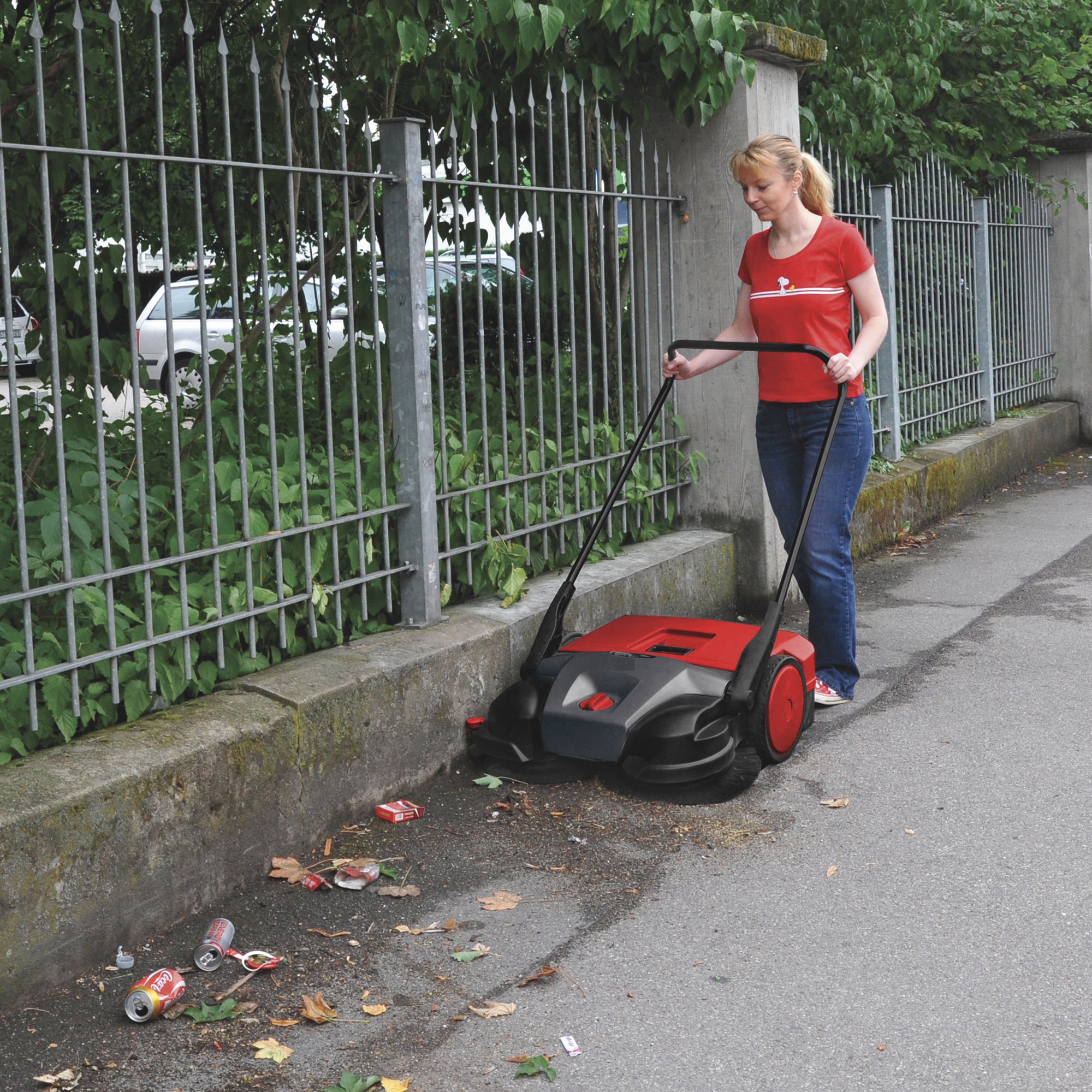 Bissell Big Green Commercial 31in. Deluxe Push Power Sweeper, 13.5 ...