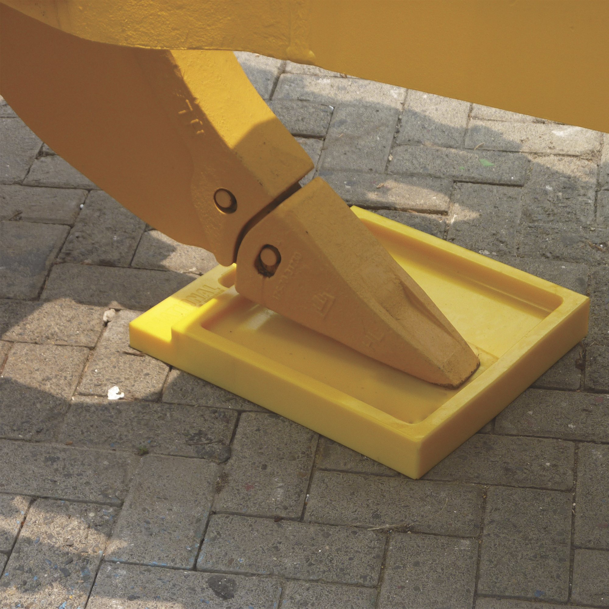 AME International Large Ripper Rest Pad — 26.57in. x 11.8in., Yellow ...