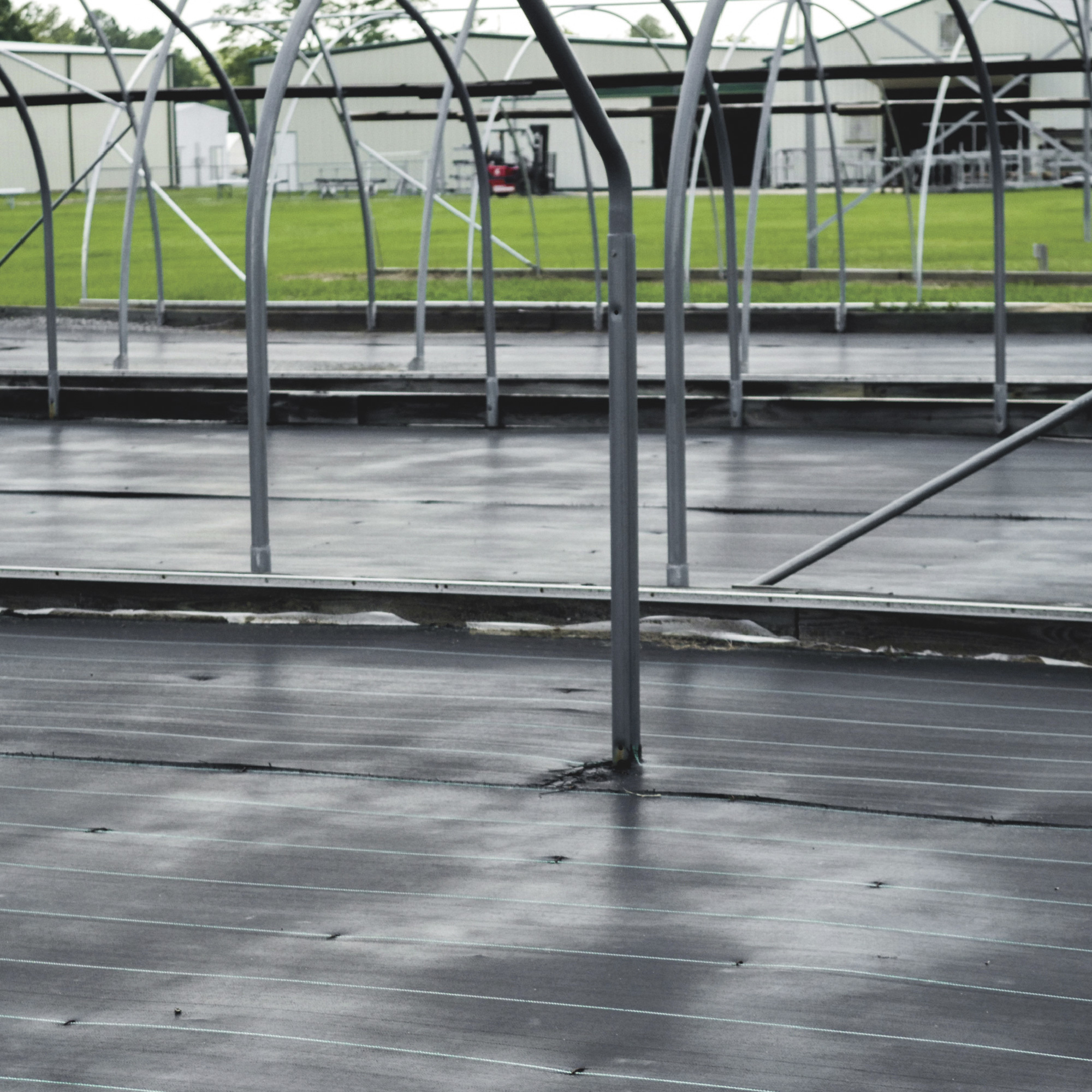 Riverstone Commercial-Grade Landscaping Ground Cover, 3ft. x 150ft ...