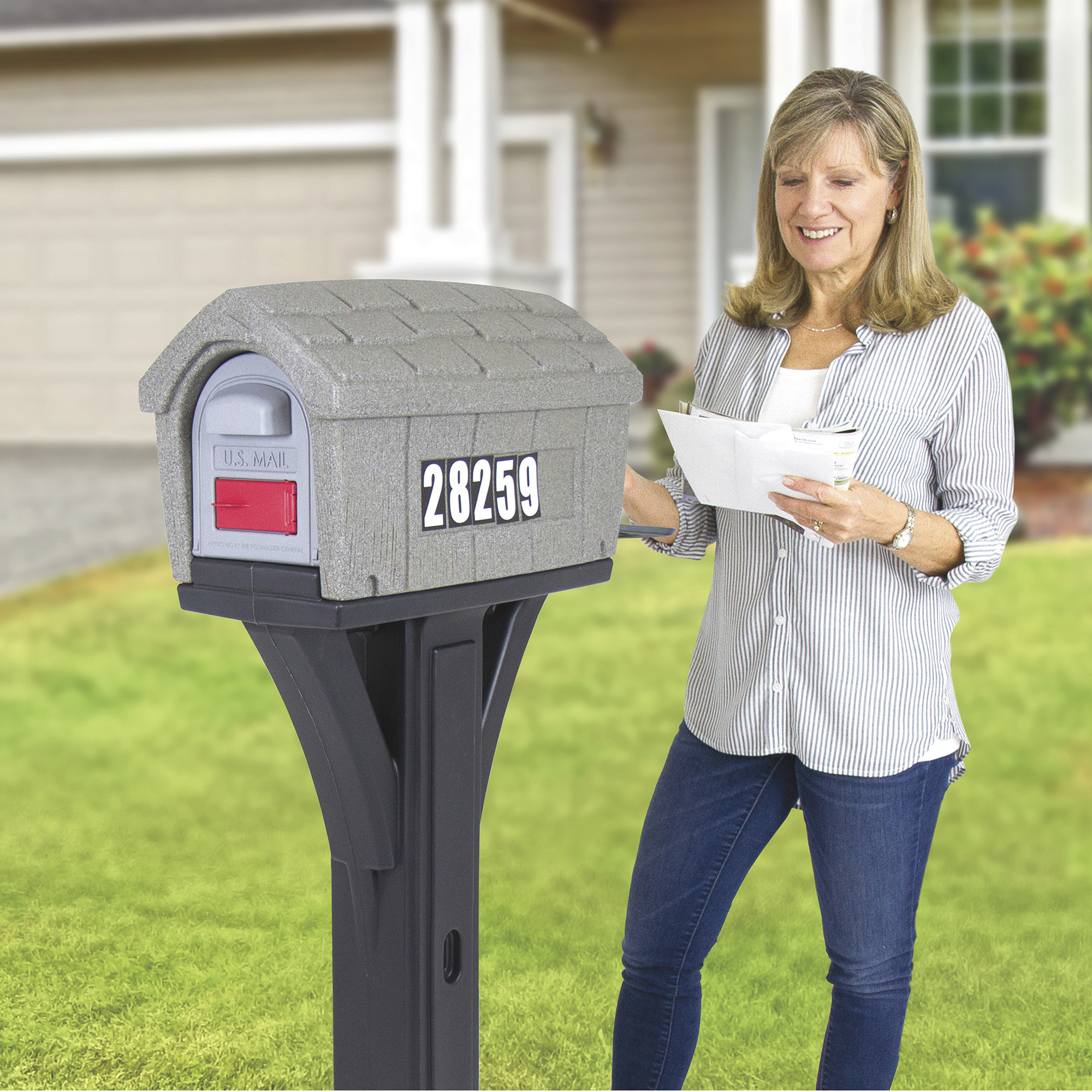 Simplay3 Classic Home Mailbox — Black/Gray, Model# 416700-02 | Northern ...