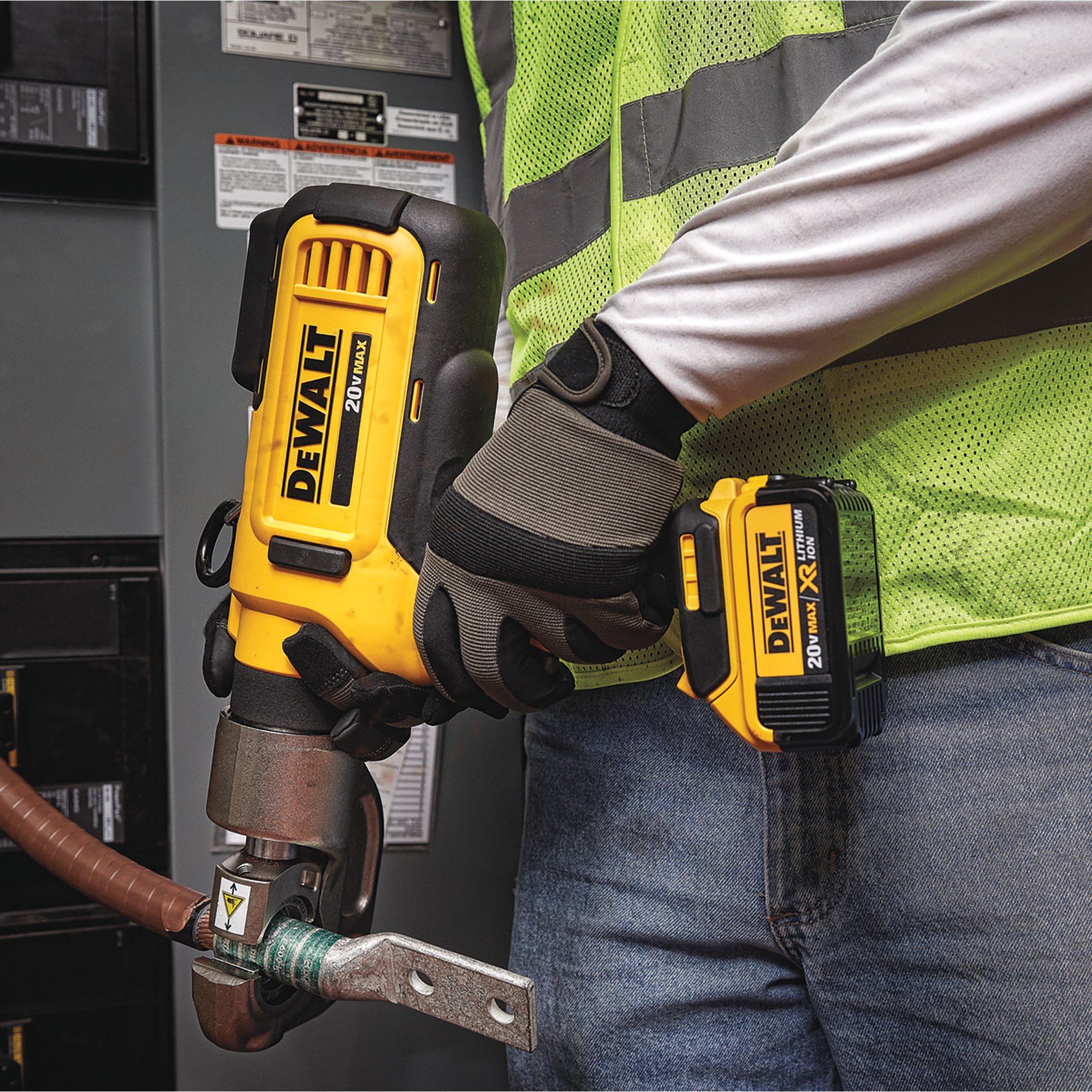 DEWALT 20 Volt MAX Died Cable Crimping Tool Kit — U-Type, 2 Batteries ...