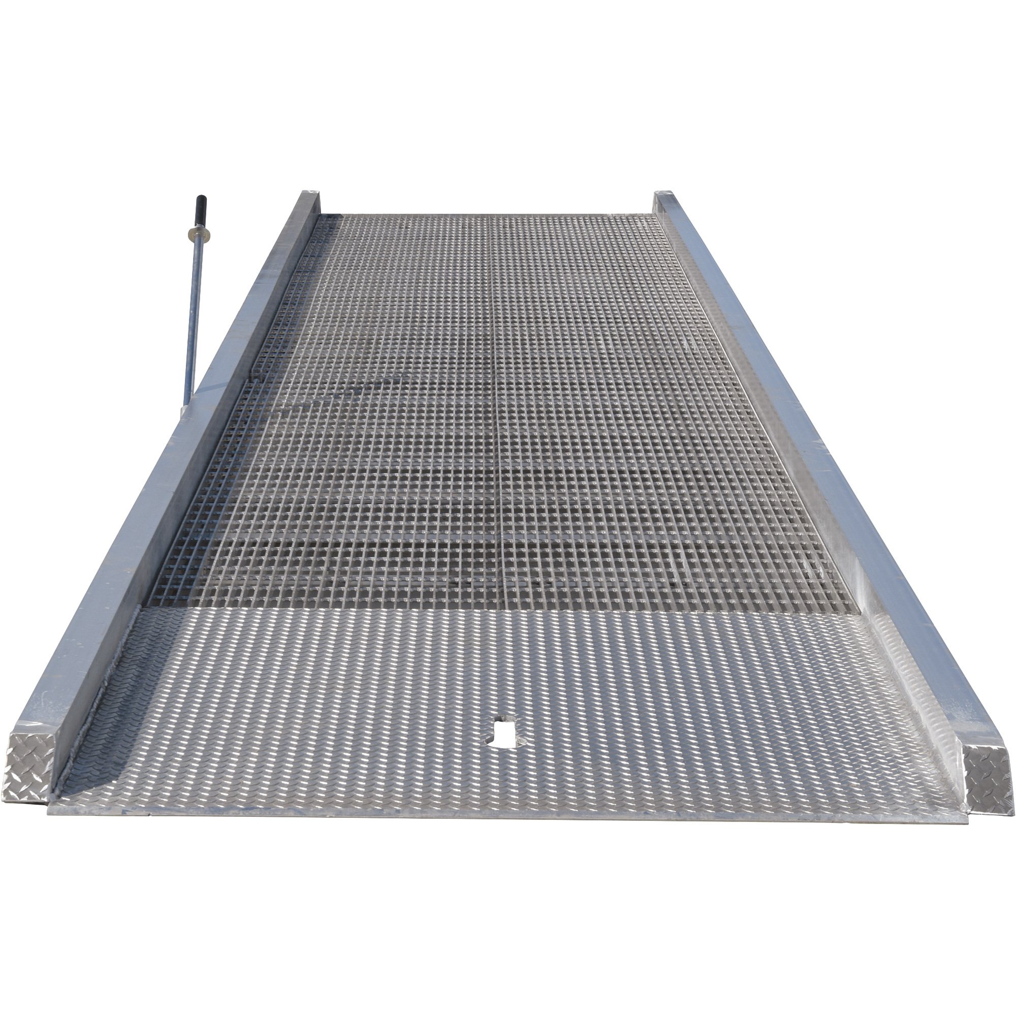 Vestil Yard Ramp — Aluminum with Aluminum Grating, 16,000-Lb. Capacity ...