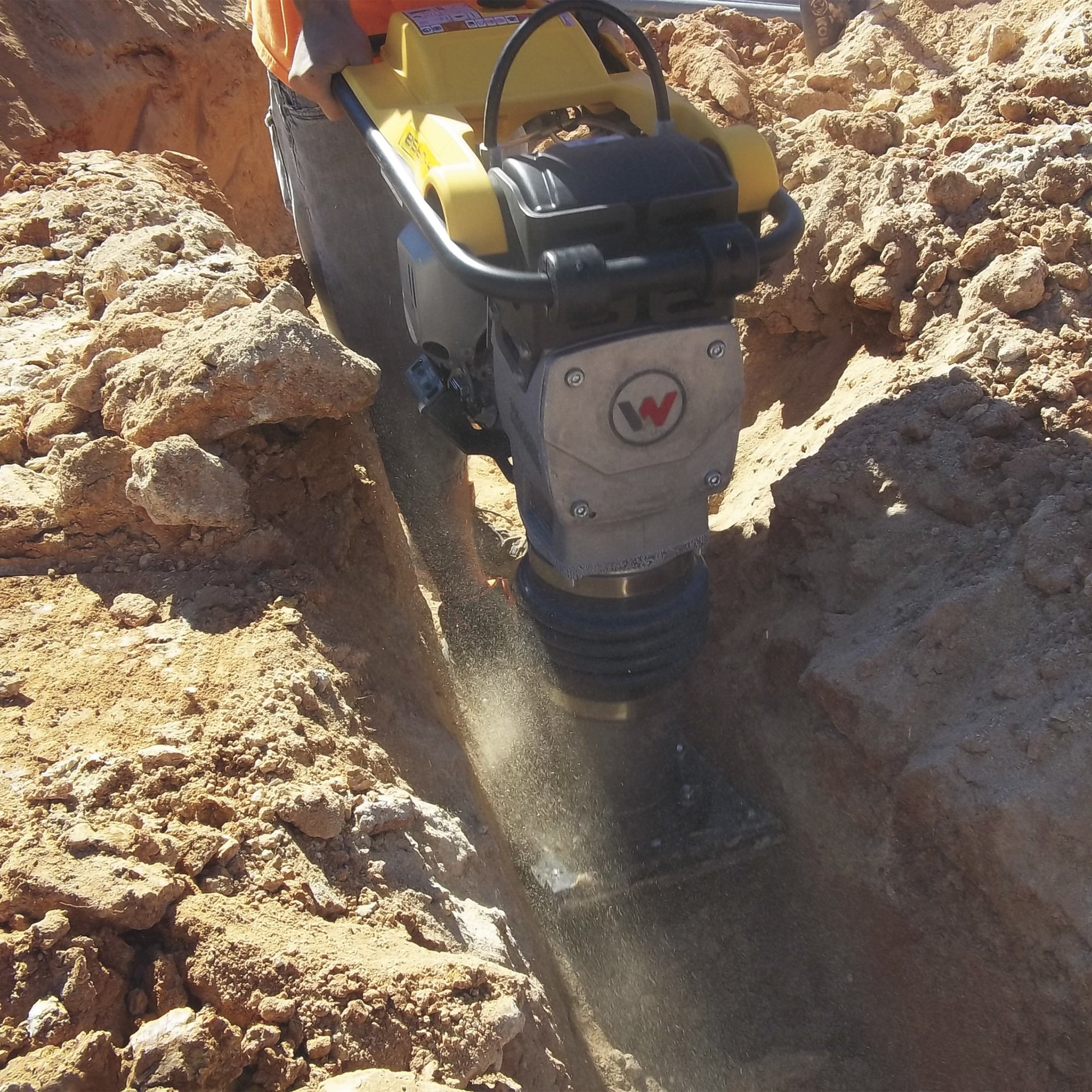 Wacker Neuson 4-Stroke Vibratory Rammer — 3.6 HP, Air-Cooled, 1 ...