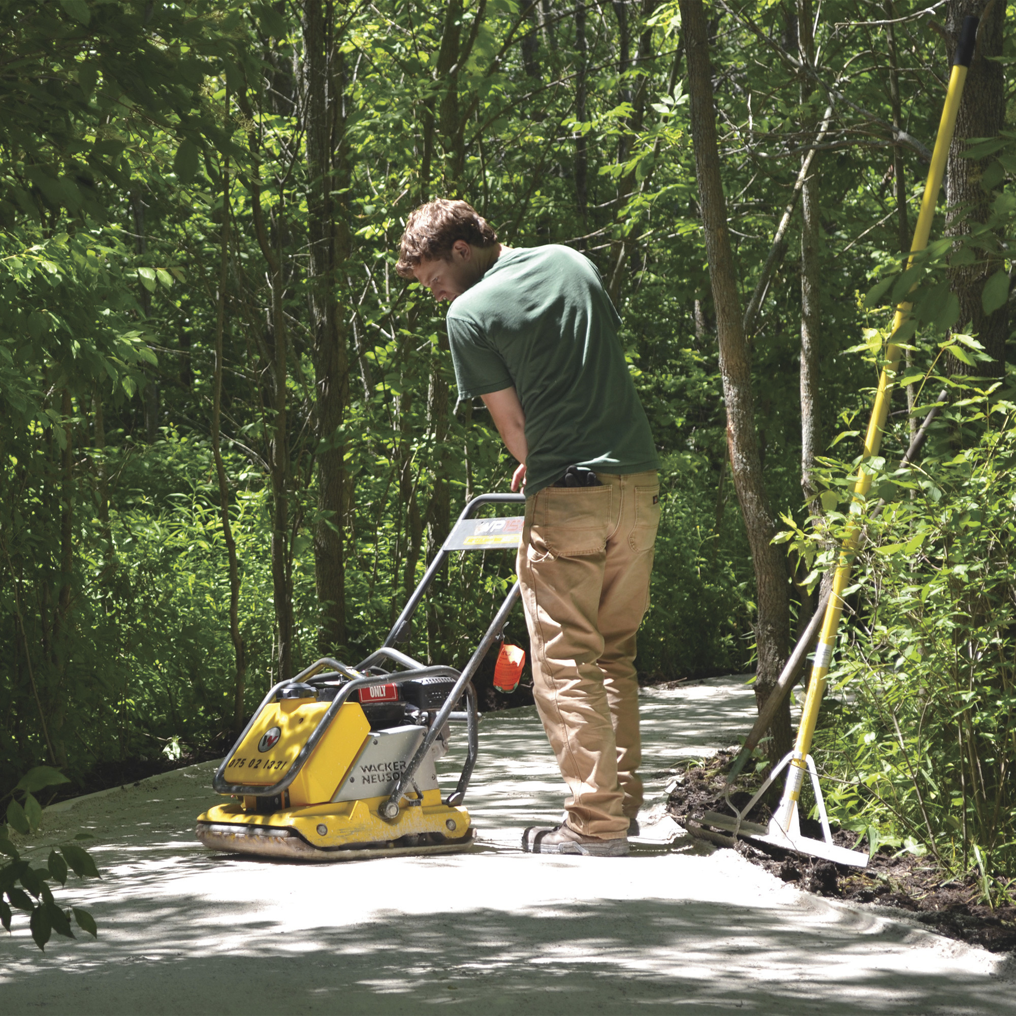 Wacker Neuson Vibroplate Compactor , 4.15 HP Honda Air-Cooled, 4-Cycle ...