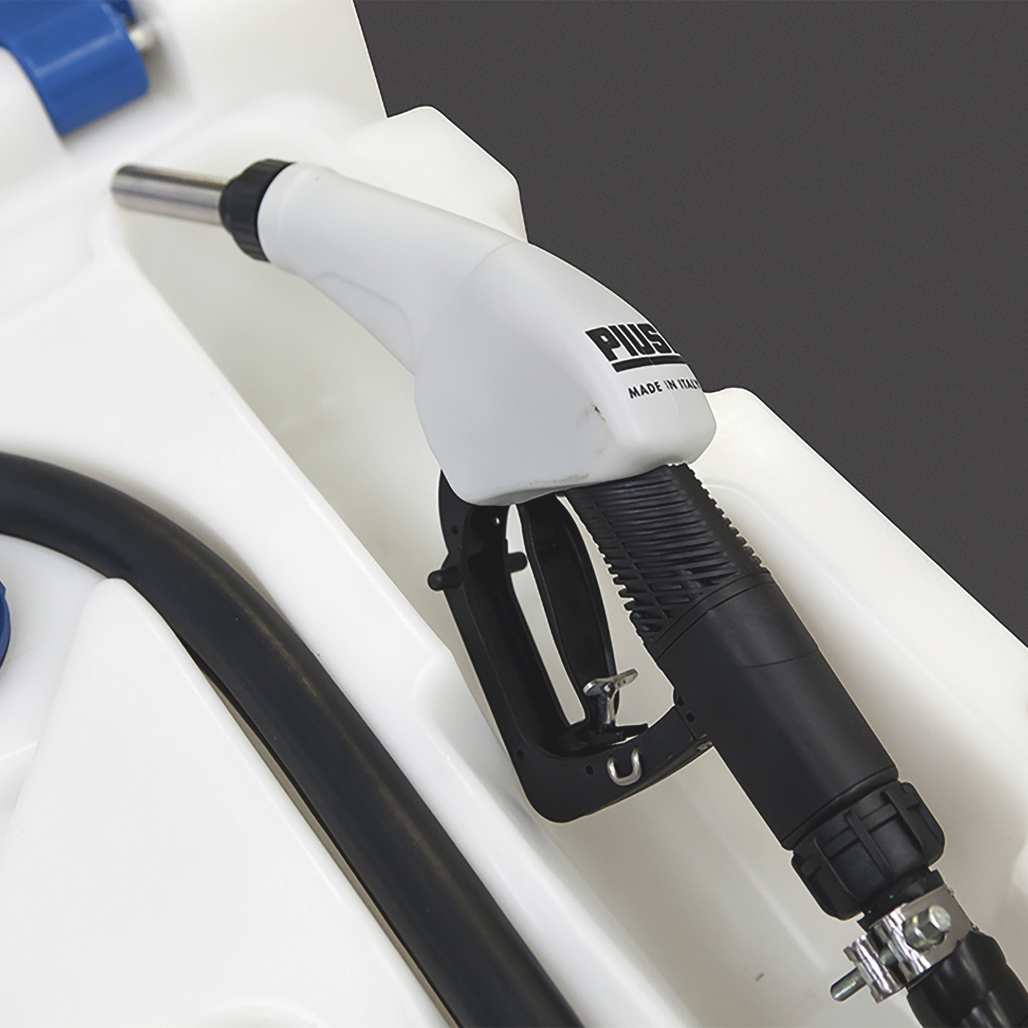 Kingspan TruckMaster Portable DEF Storage Tank — 53-Gallon Capacity ...